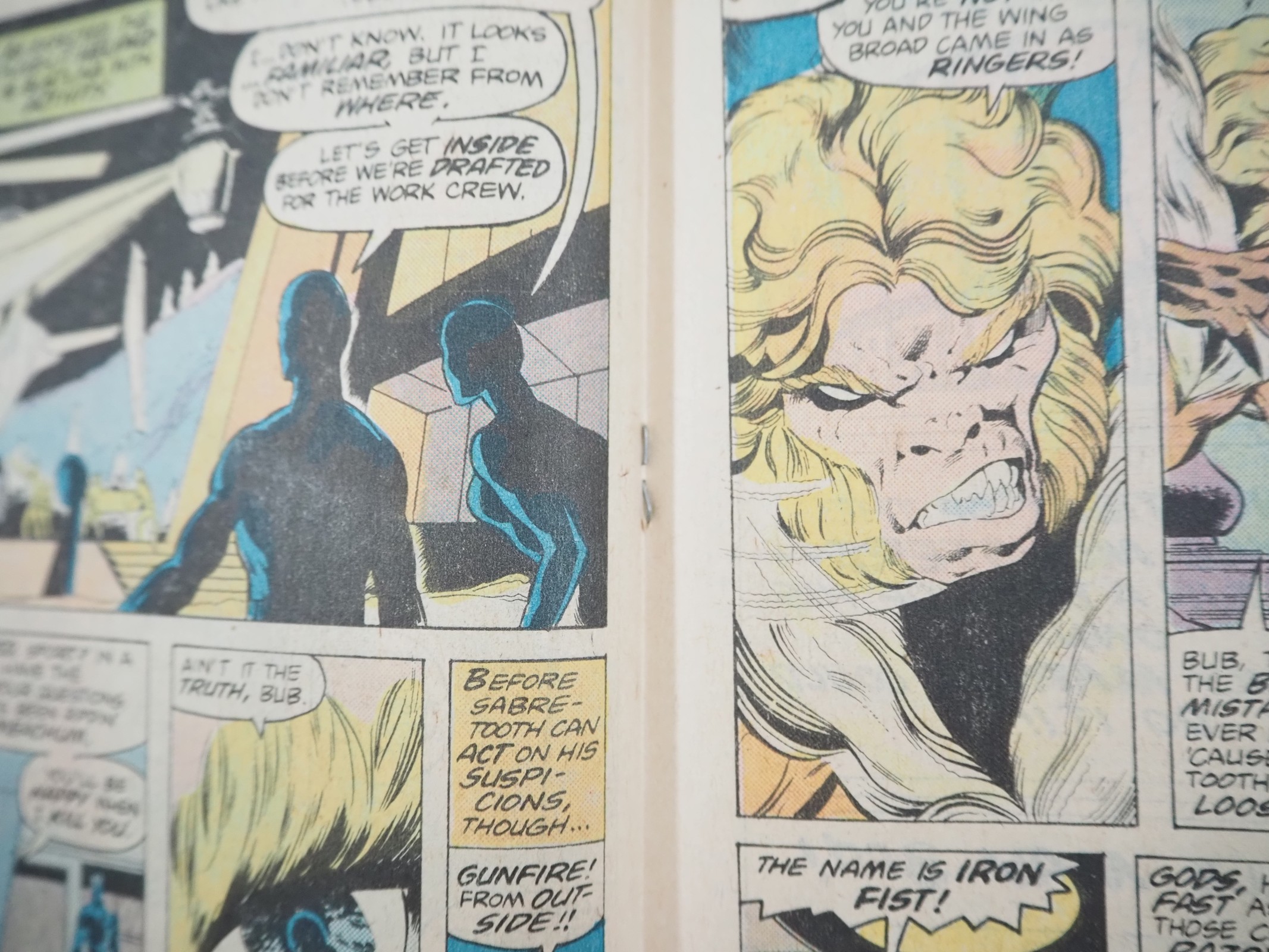 Lot 11 - IRON FIST #14 (1977 - MARVEL) - First