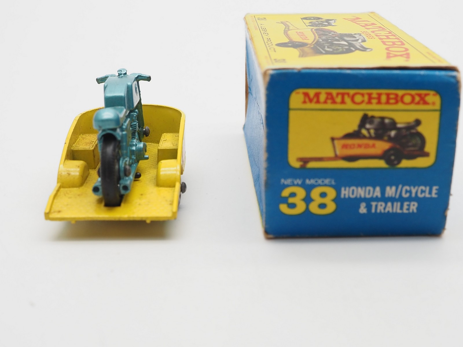 Lot 2 - A group of MATCHBOX Regular Wheels vehicles,