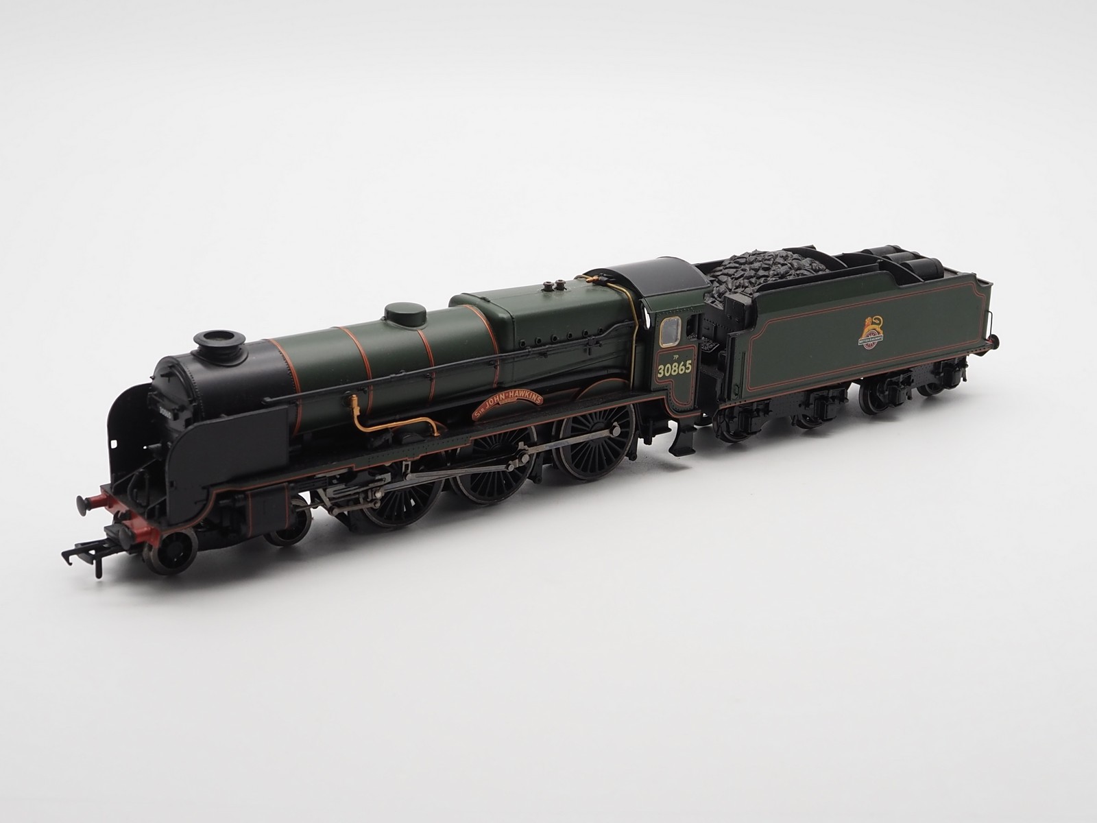 Lot 261 - A BACHMANN 31-409 OO gauge Lord Nelson Class