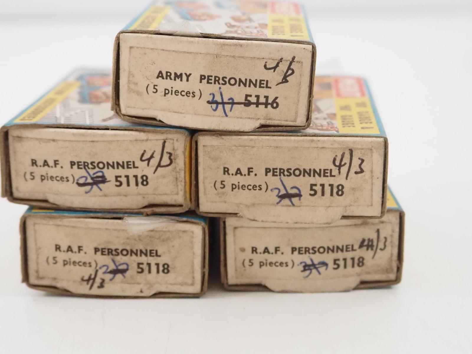 Lot 332 - A large group of MERIT HO/OO gauge railway