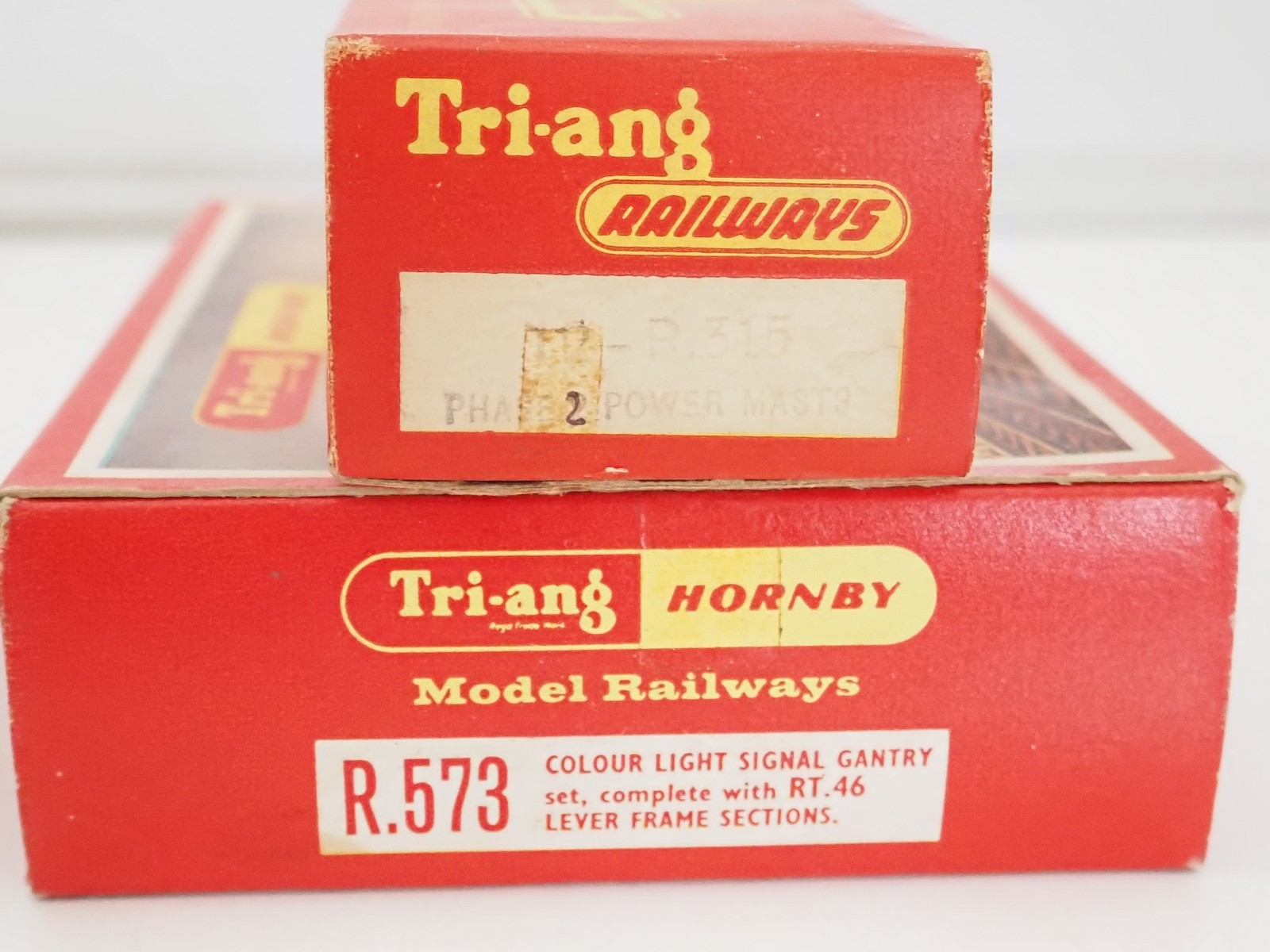 Lot 385 - A group of TRIANG OO/TT gauge model railway