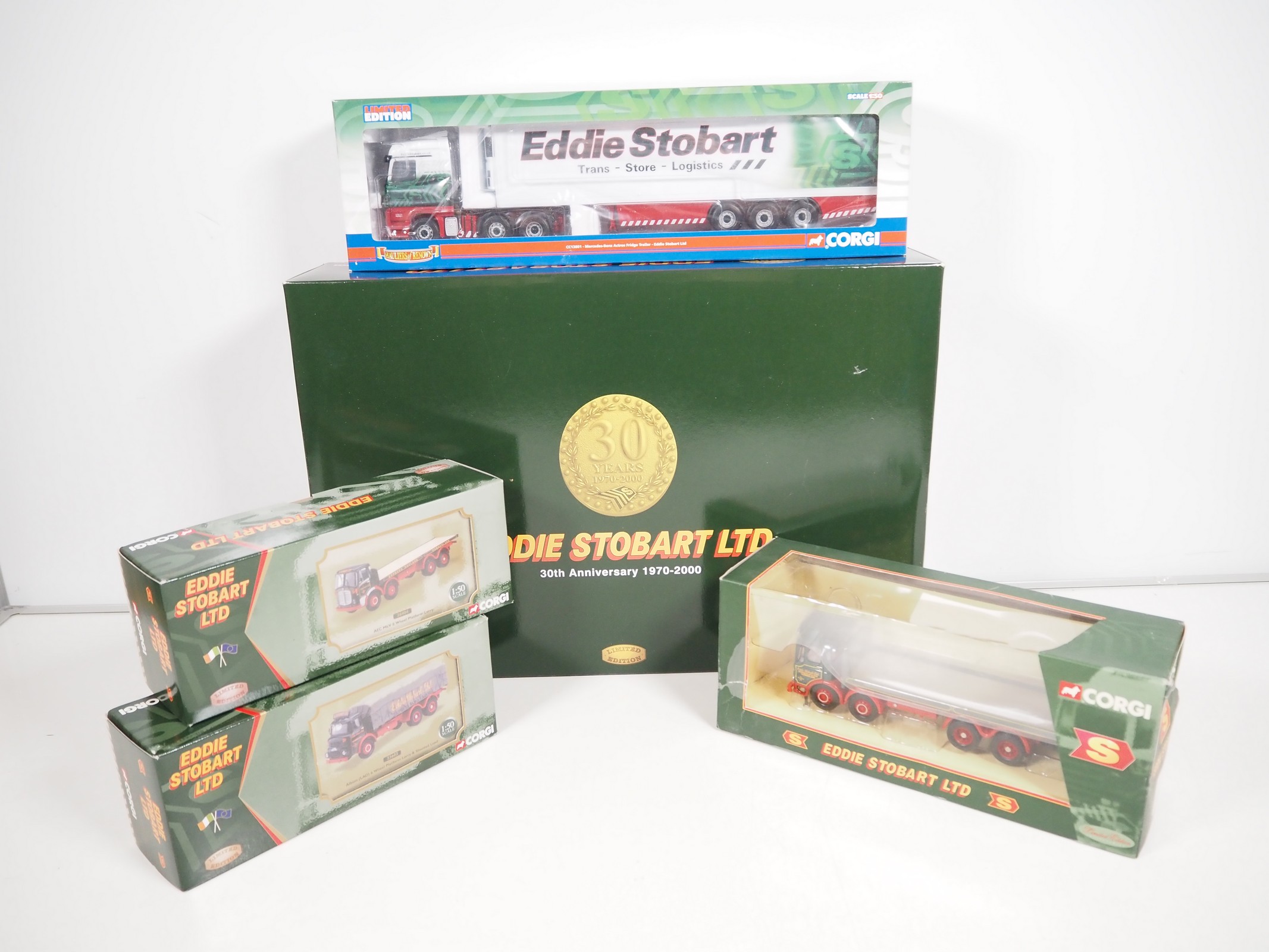 Lot 15 - A group of CORGI 1:50 scale diecast lorries,