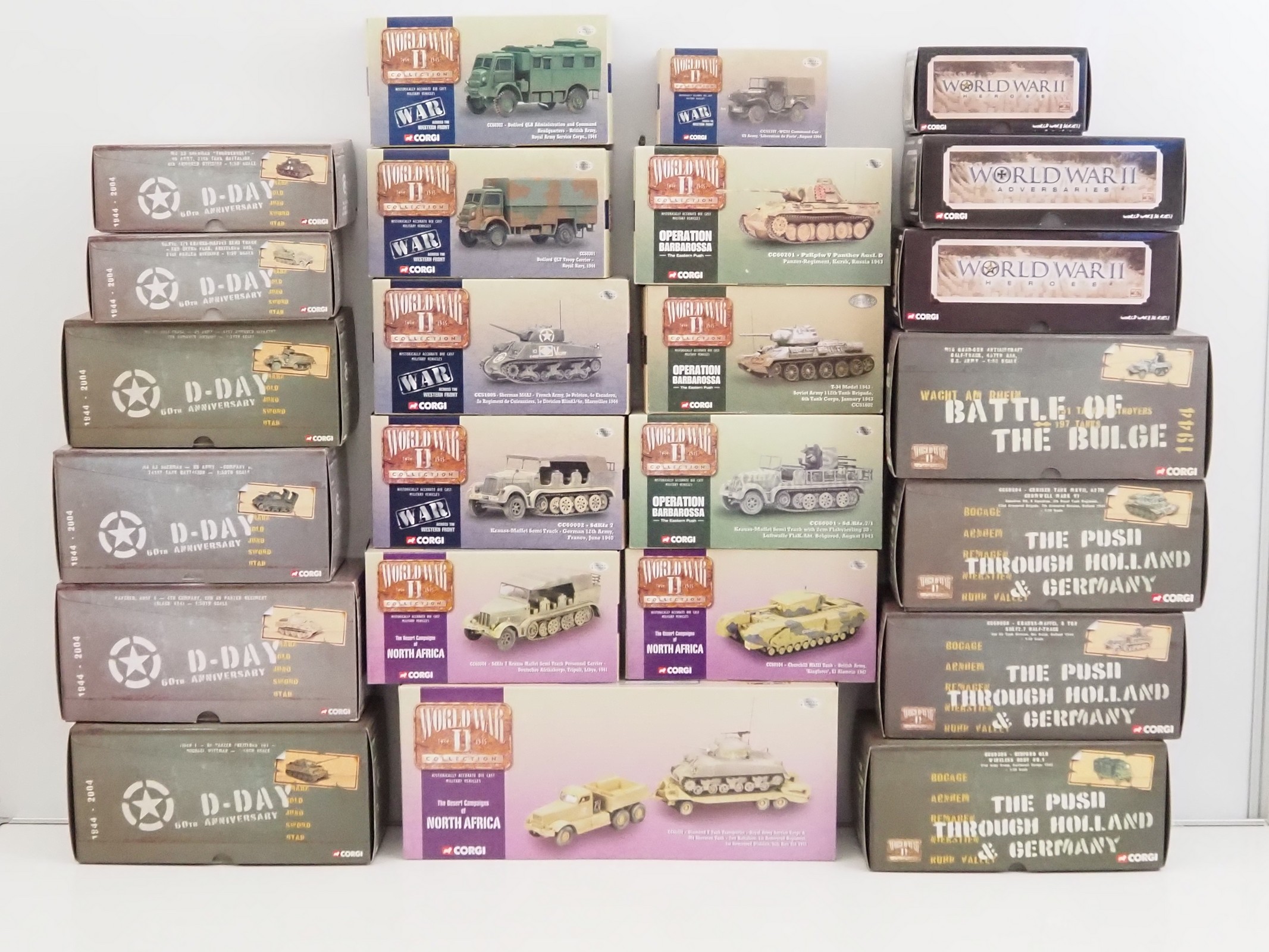 Lot 82 - A group of CORGI 1:50 scale diecast tanks and