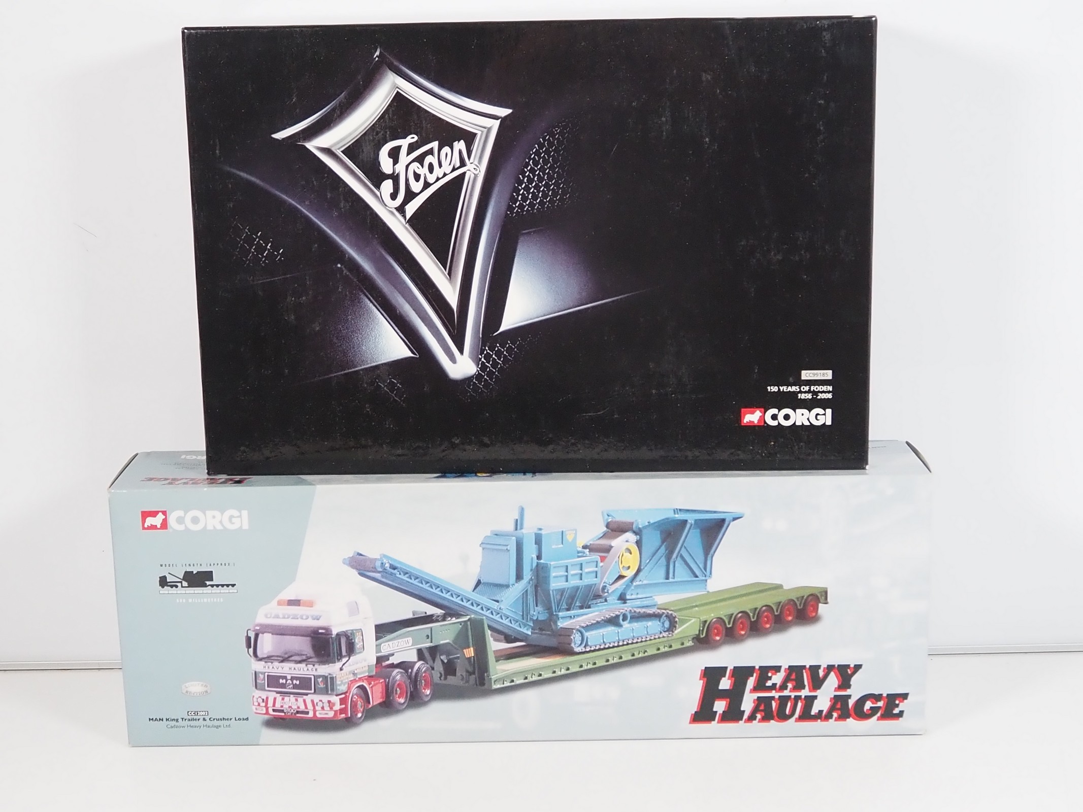 Lot 99 - A pair of CORGI 1:50 scale diecast lorry sets