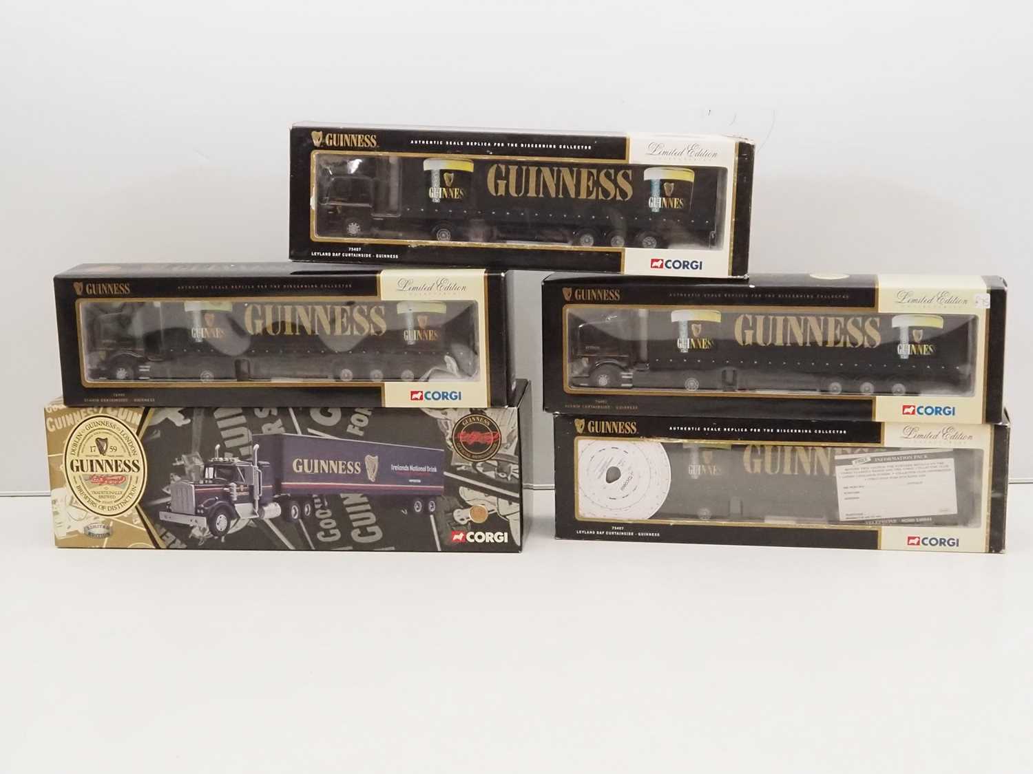 Lot 227 - A group of CORGI 1:50 scale British and