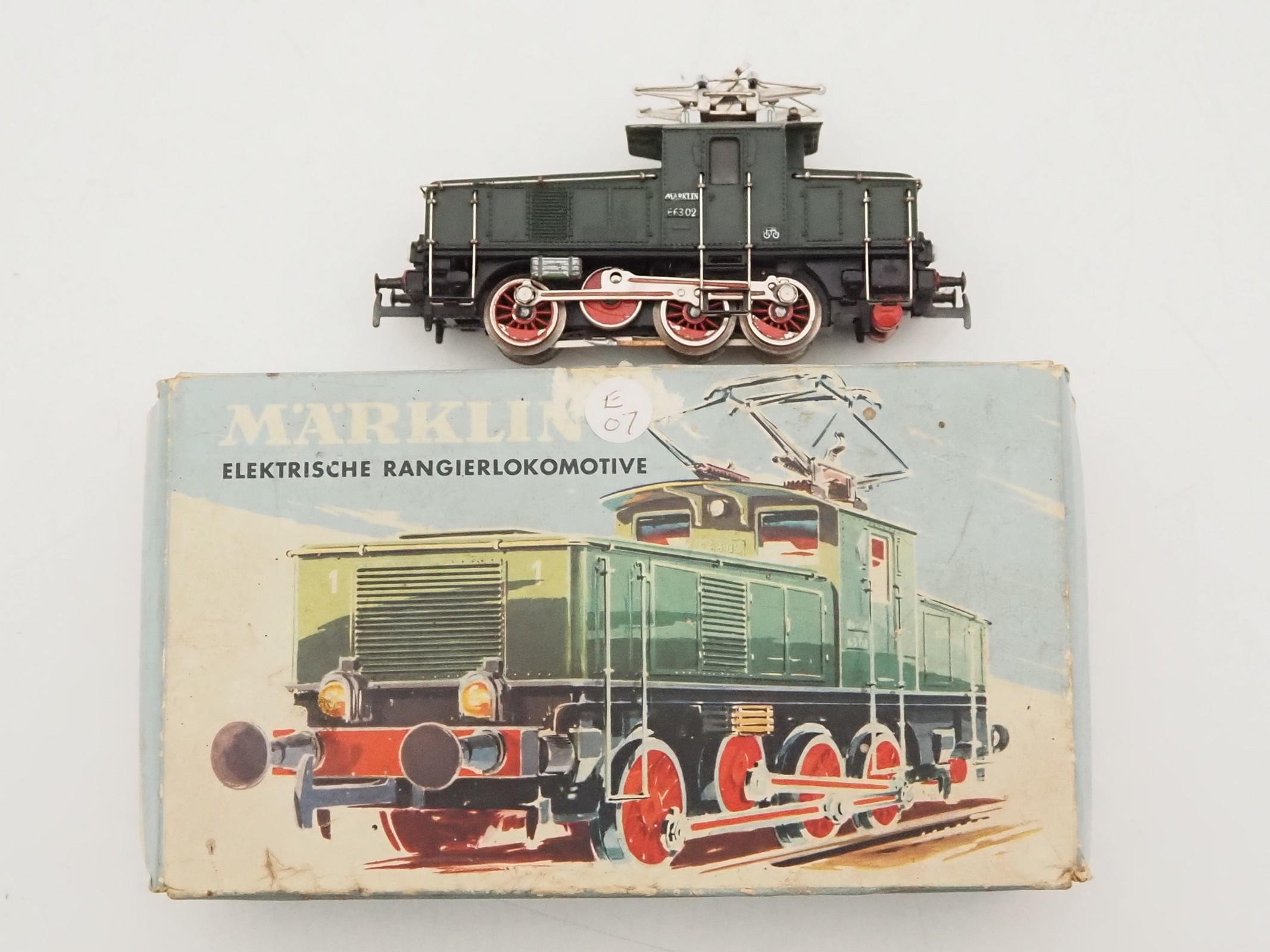 Lot 394 - A quantity of MARKLIN HAMO 2-rail HO gauge