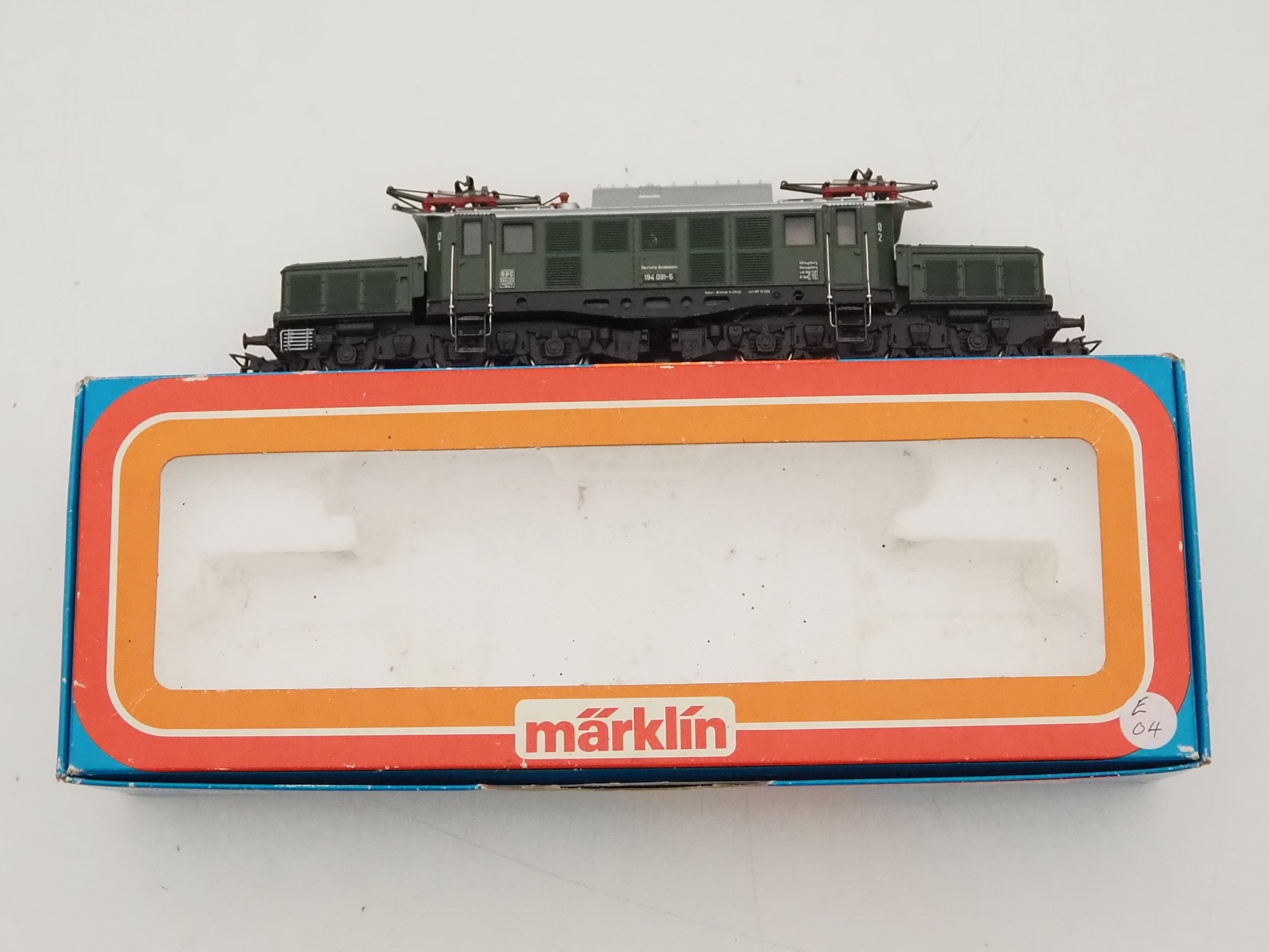 Lot 394 - A quantity of MARKLIN HAMO 2-rail HO gauge