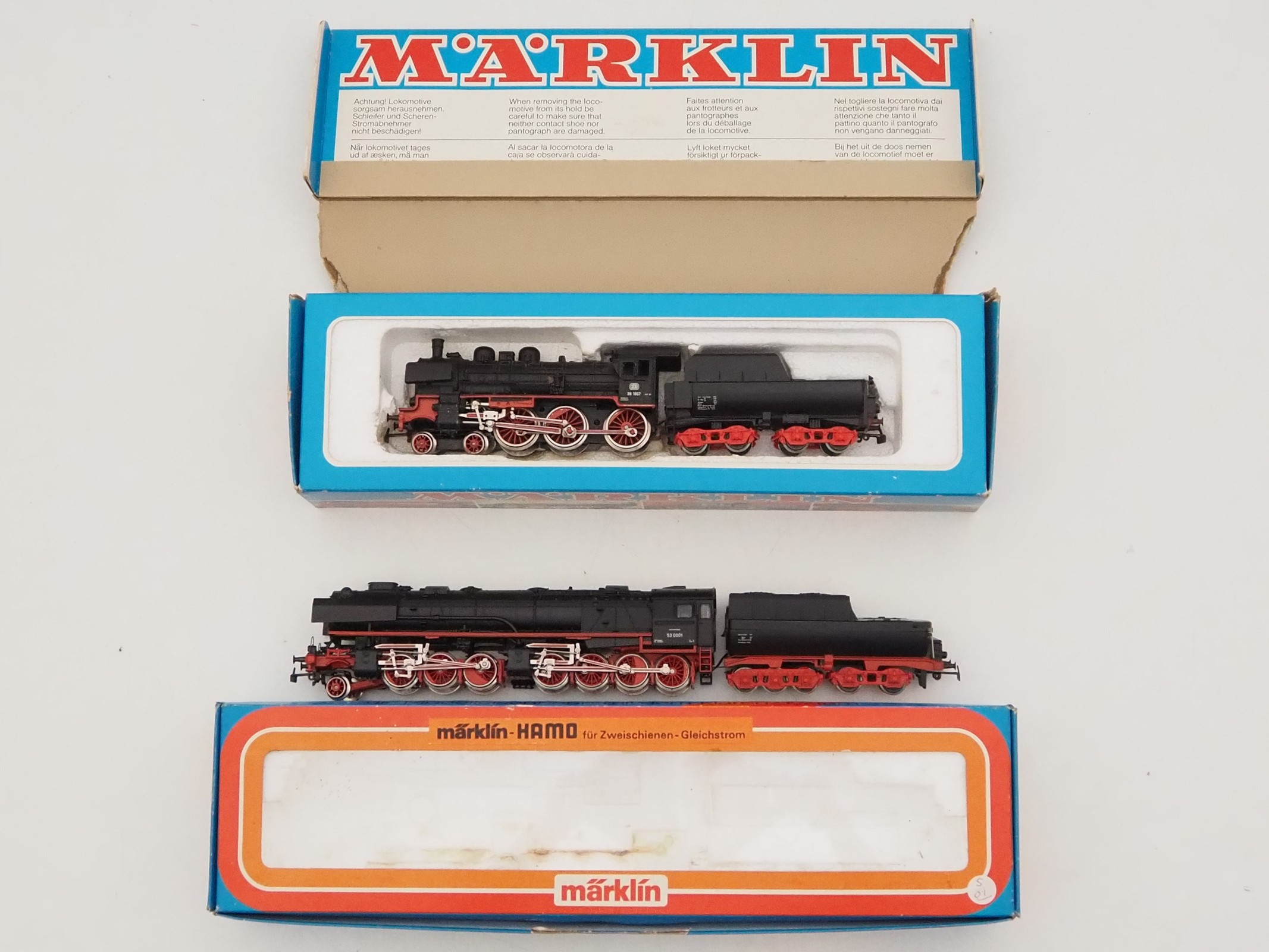 Lot 397 - A pair of MARKLIN HAMO 2-rail German outline