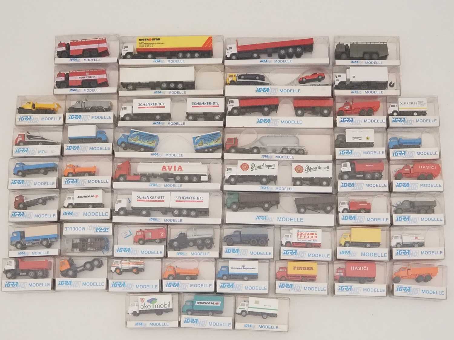 Lot 414 - A large quantity of HO scale lorries and