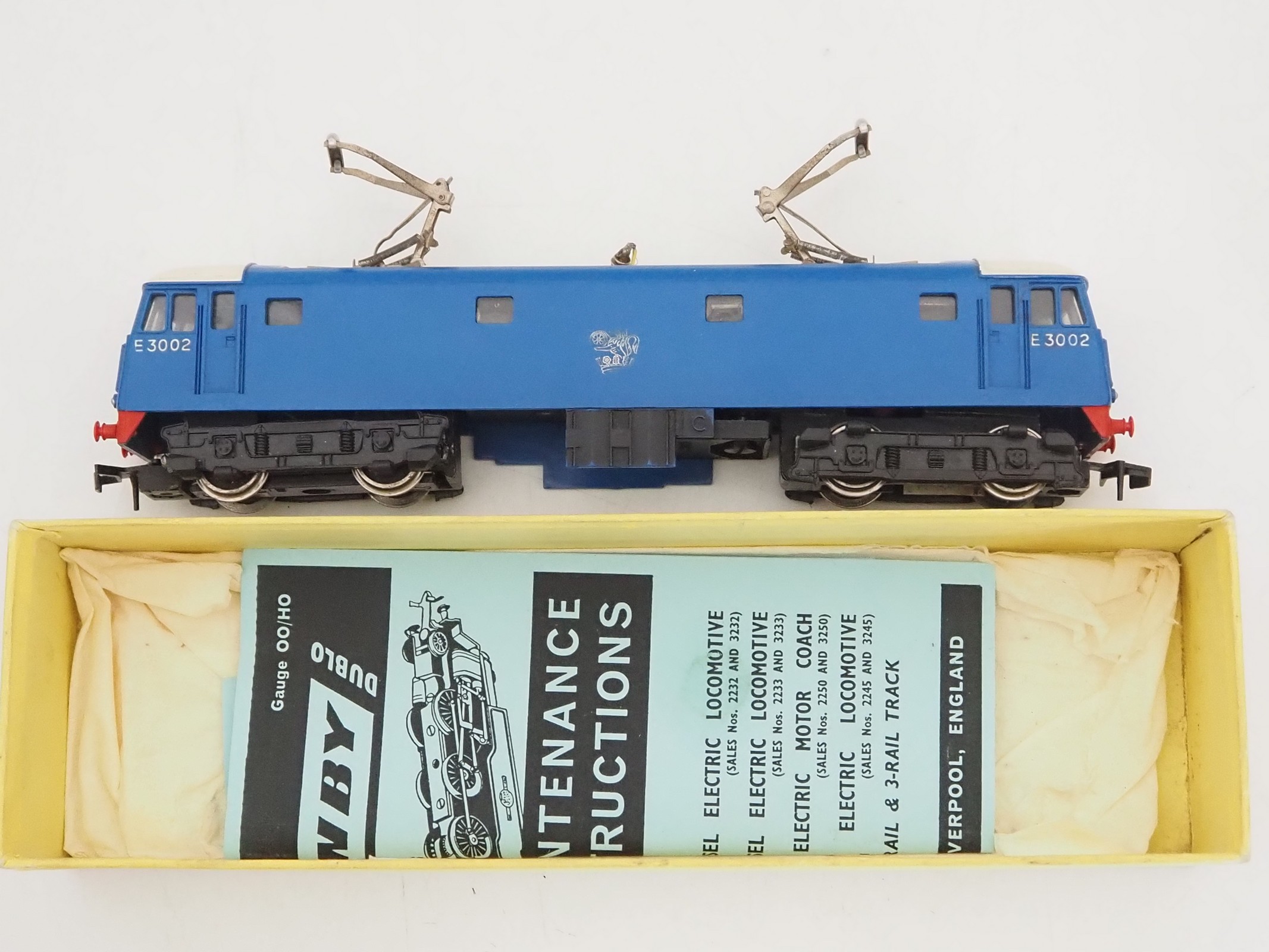 Lot 582 - A HORNBY DUBLO OO gauge 2245 2-rail AL-1