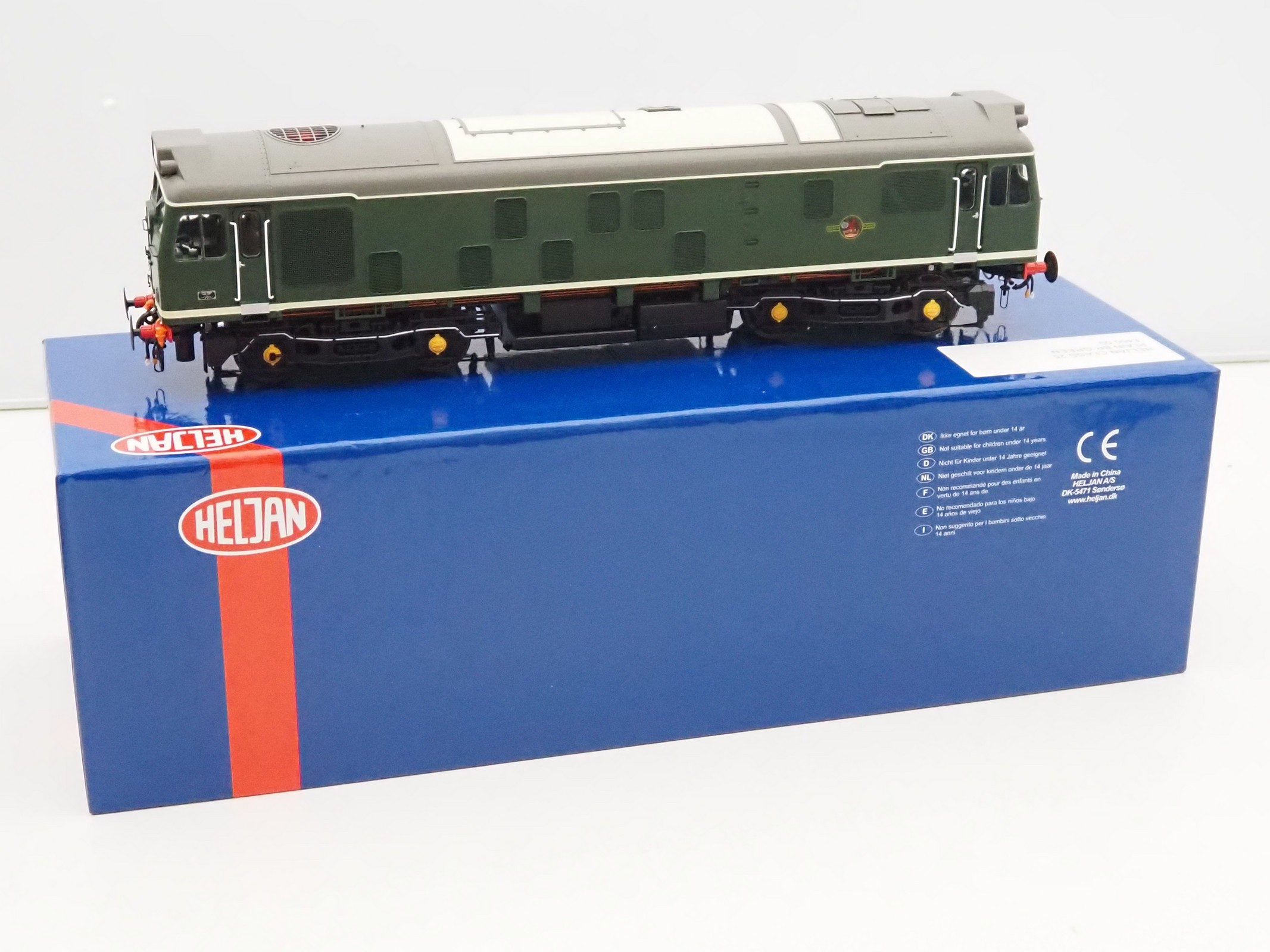 Lot 649 - A HELJAN O gauge 2550 class 25 diesel