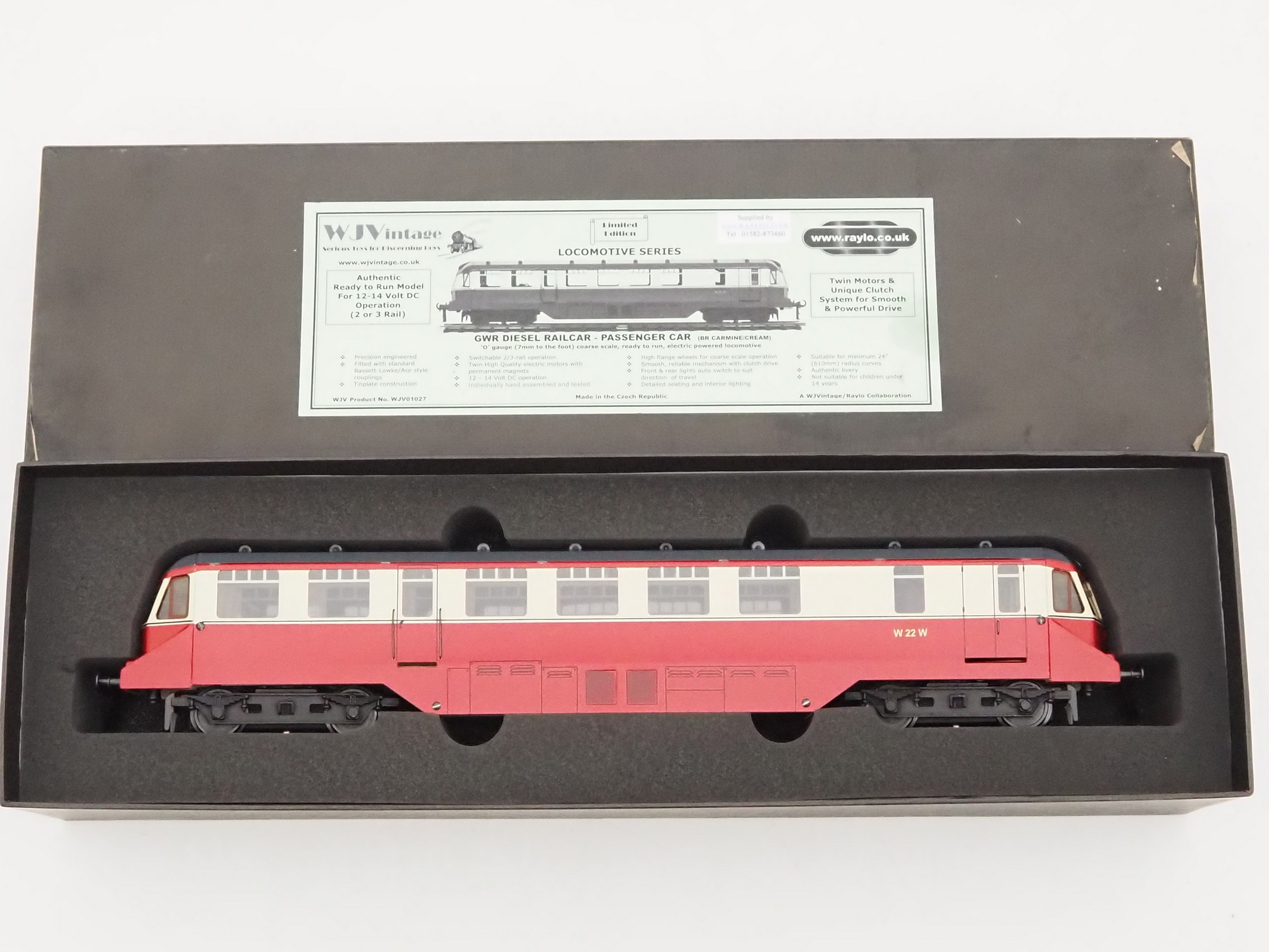 Lot 650 - A WJ VINTAGE O gauge GWR diesel railcar in