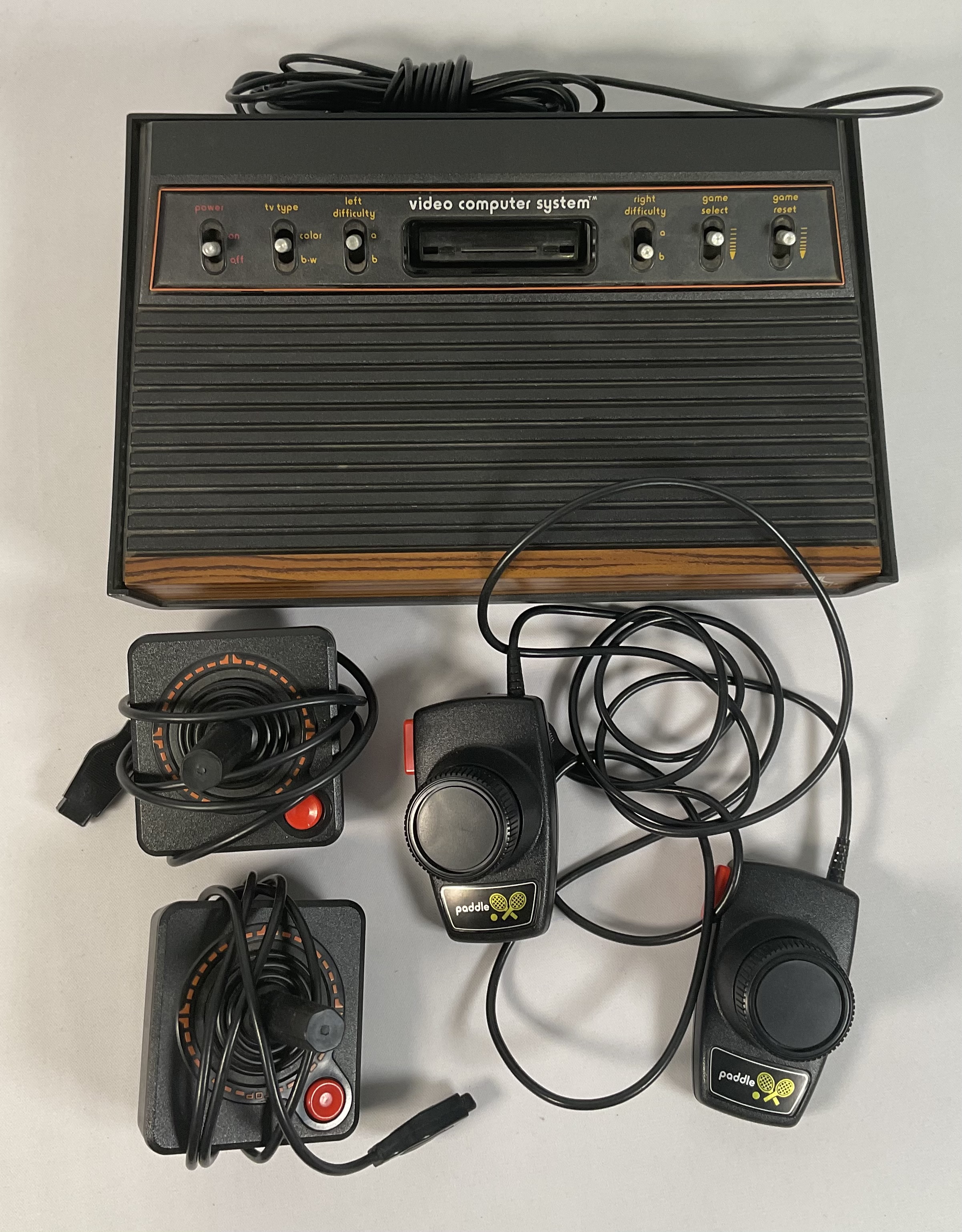 Lot 515 - RETRO GAMING - An Atari CX-2600 video