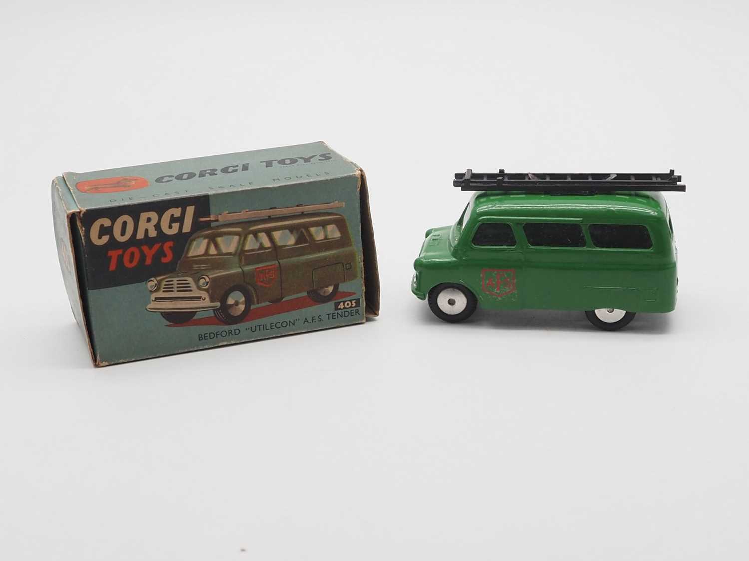 Lot 25 - A CORGI 405 Bedford 'Utilecon' AFS Tender in
