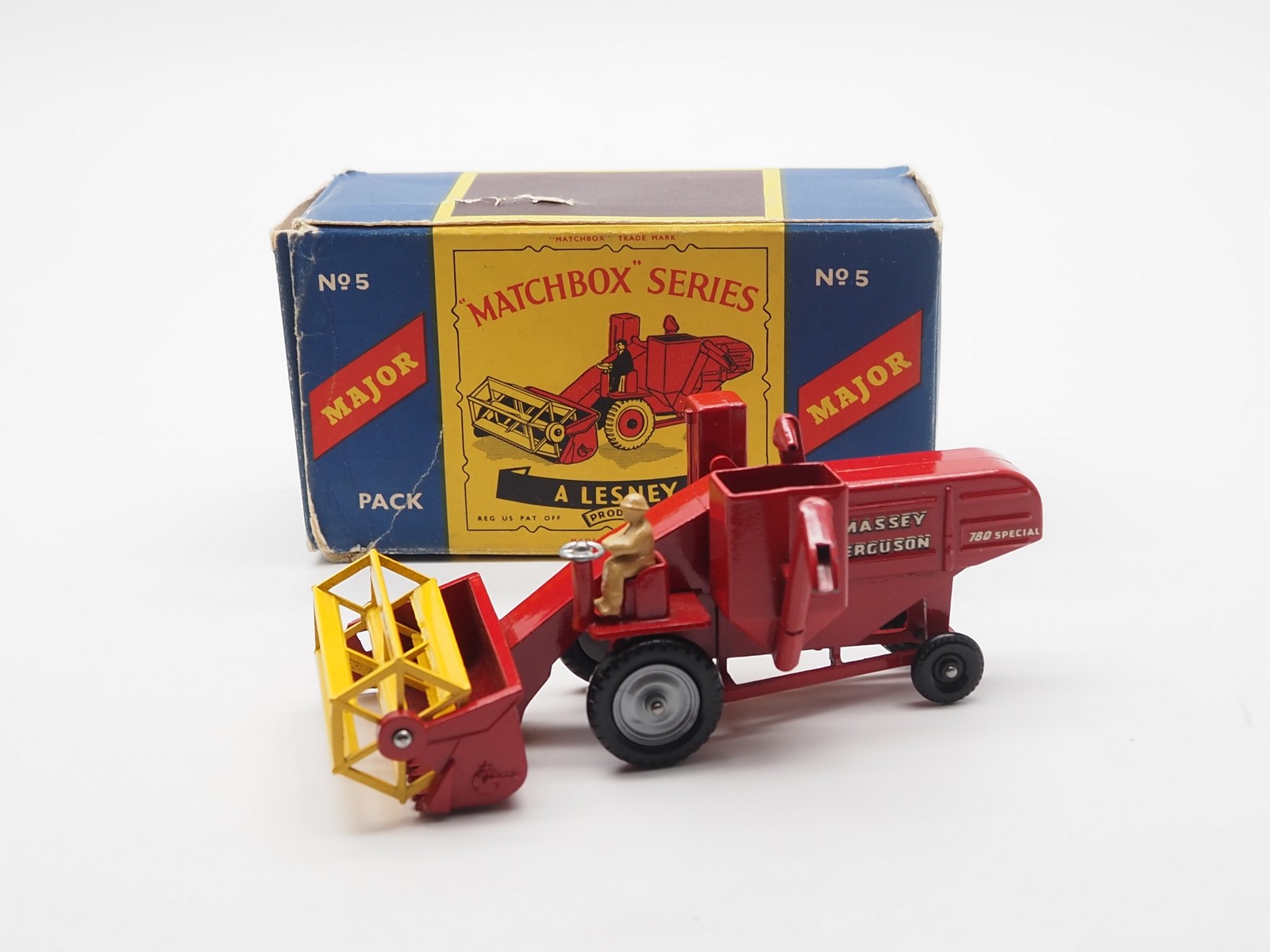 Lot 60 - A group of original MATCHBOX Major packs