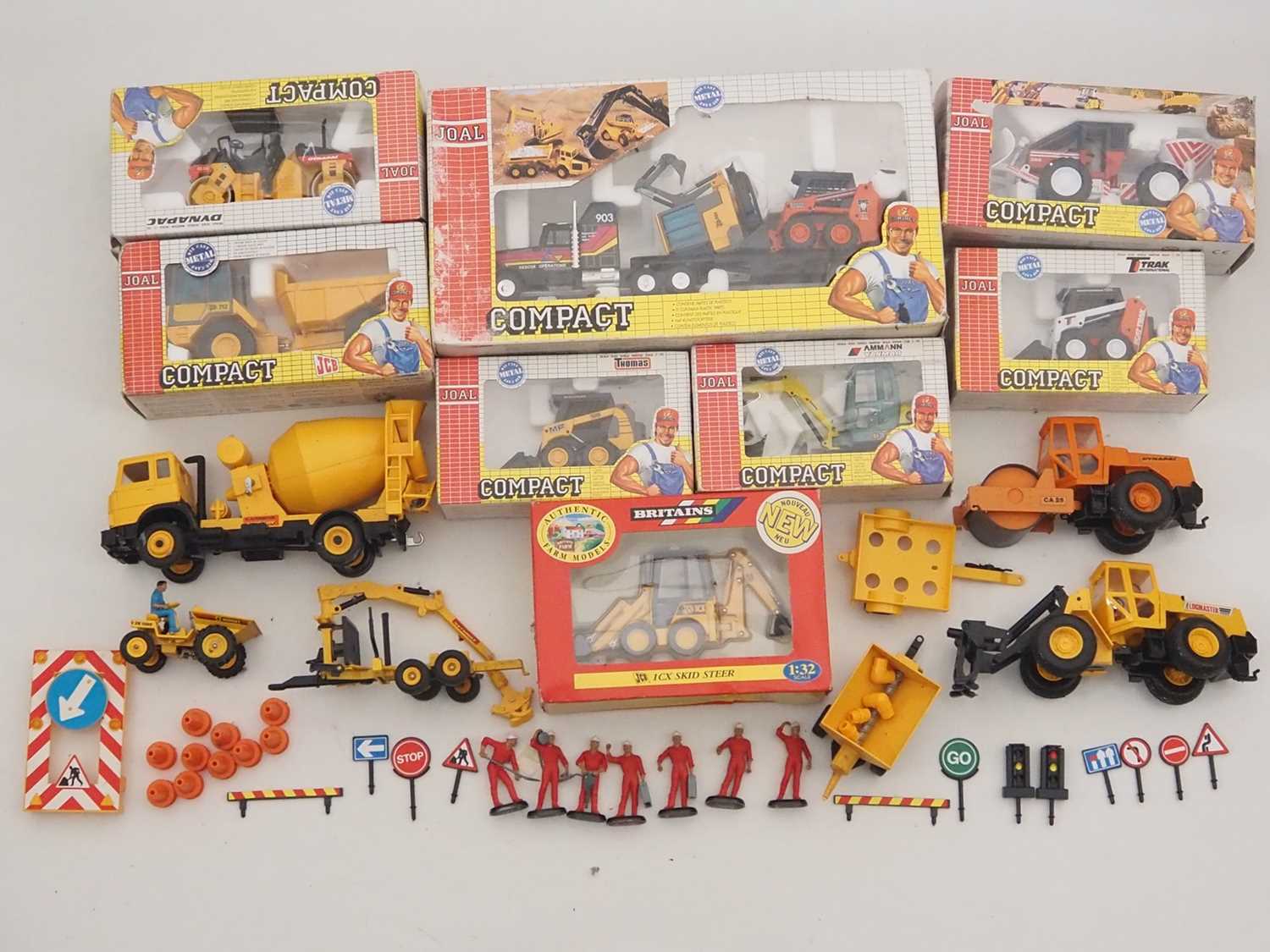 Lot 140 - A quantity of construction related diecast