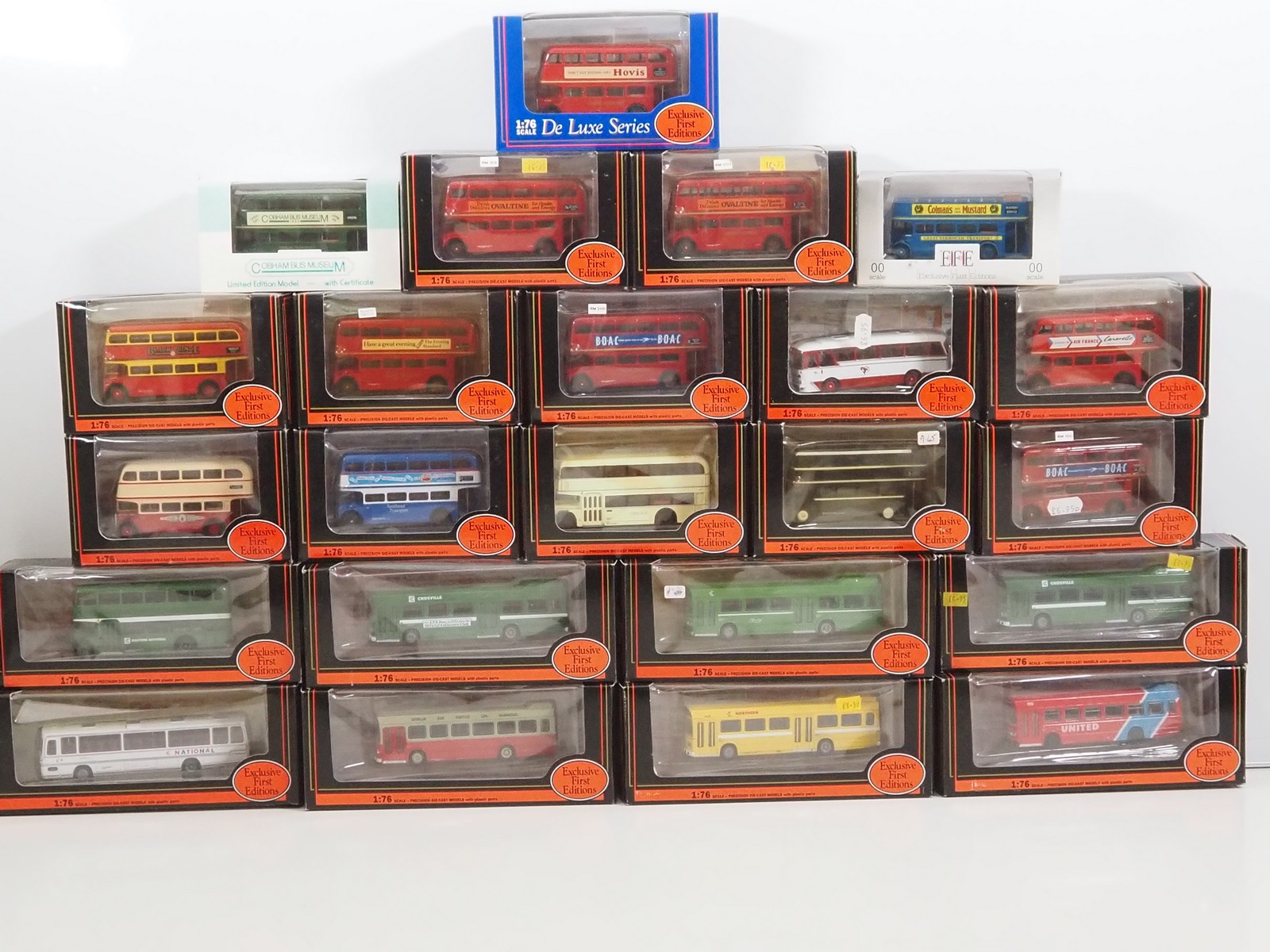 Lot 156 - A group of EFE 1:76 scale diecast buses in