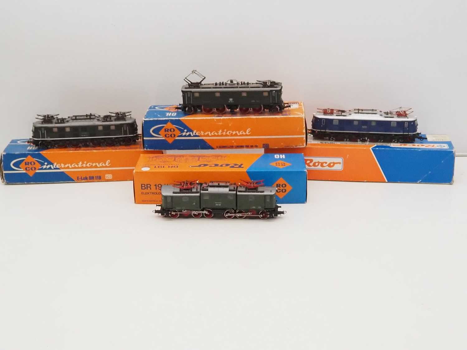 Lot 345 - A group of ROCO HO gauge German outline