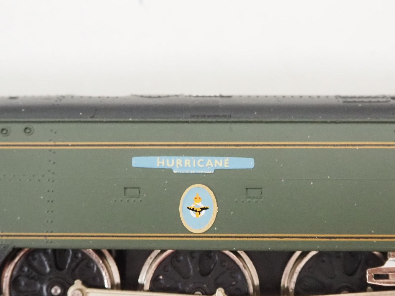 Lot 370 - A WRENN OO gauge W2275/5P Bulleid Pacific