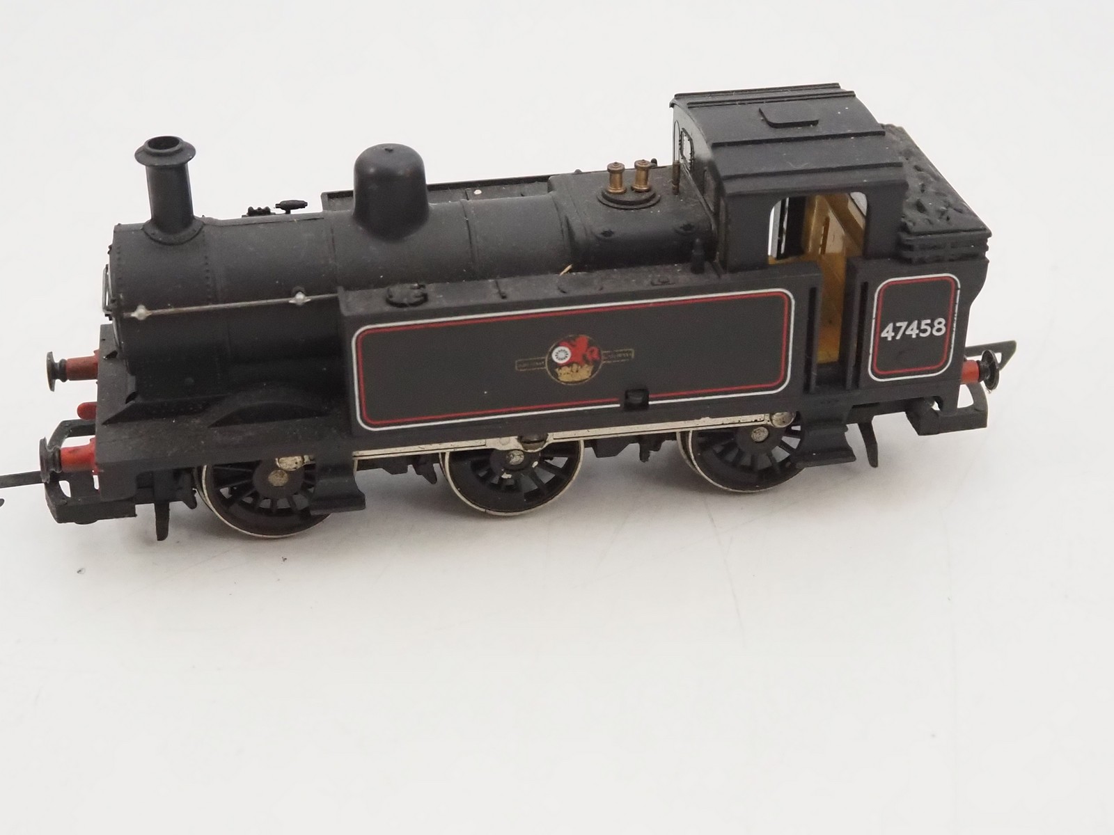 Lot 425 - A HORNBY OO gauge R310 Battle of Britain