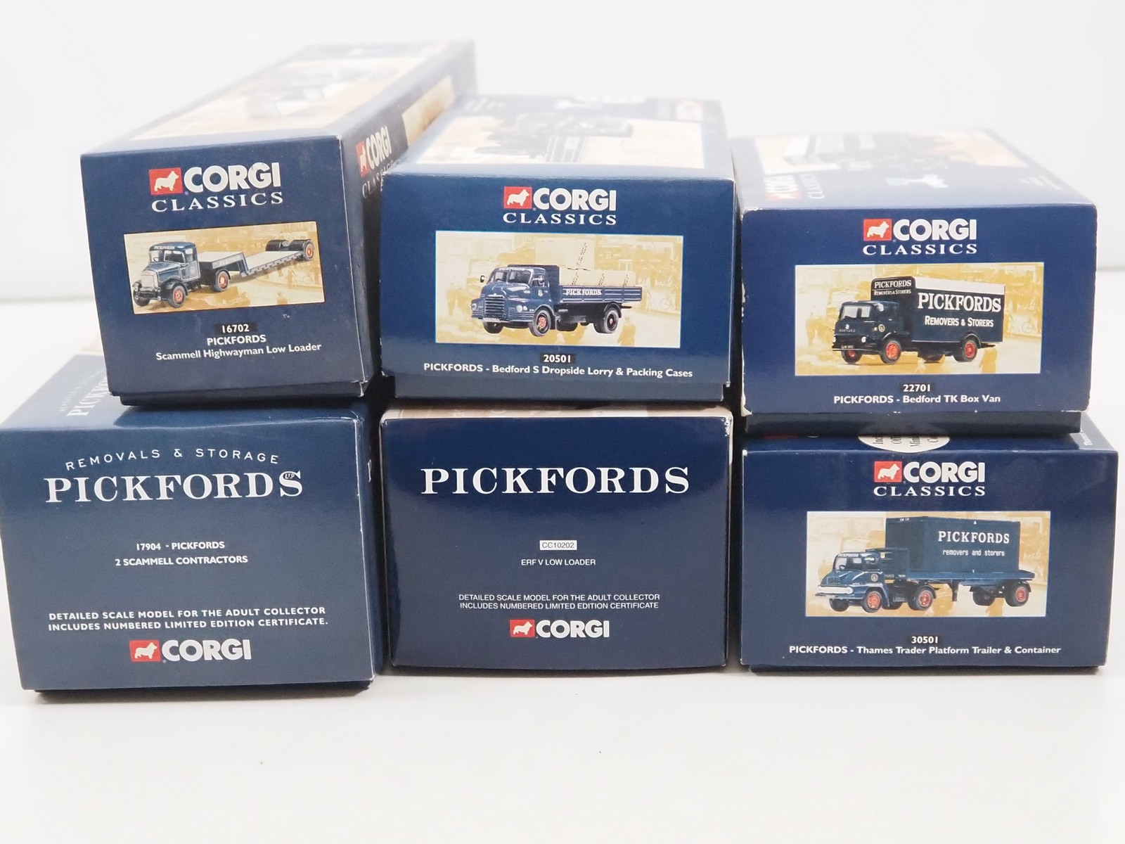 Lot 9 - A group of CORGI CLASSICS diecast lorries all