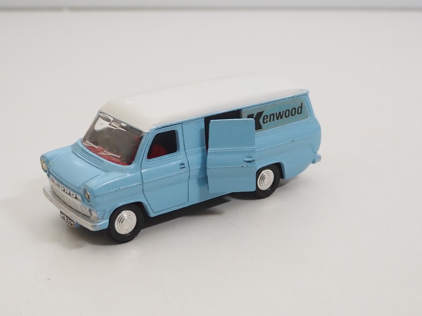 Lot 125 - A DINKY 407 diecast Ford Transit van in blue
