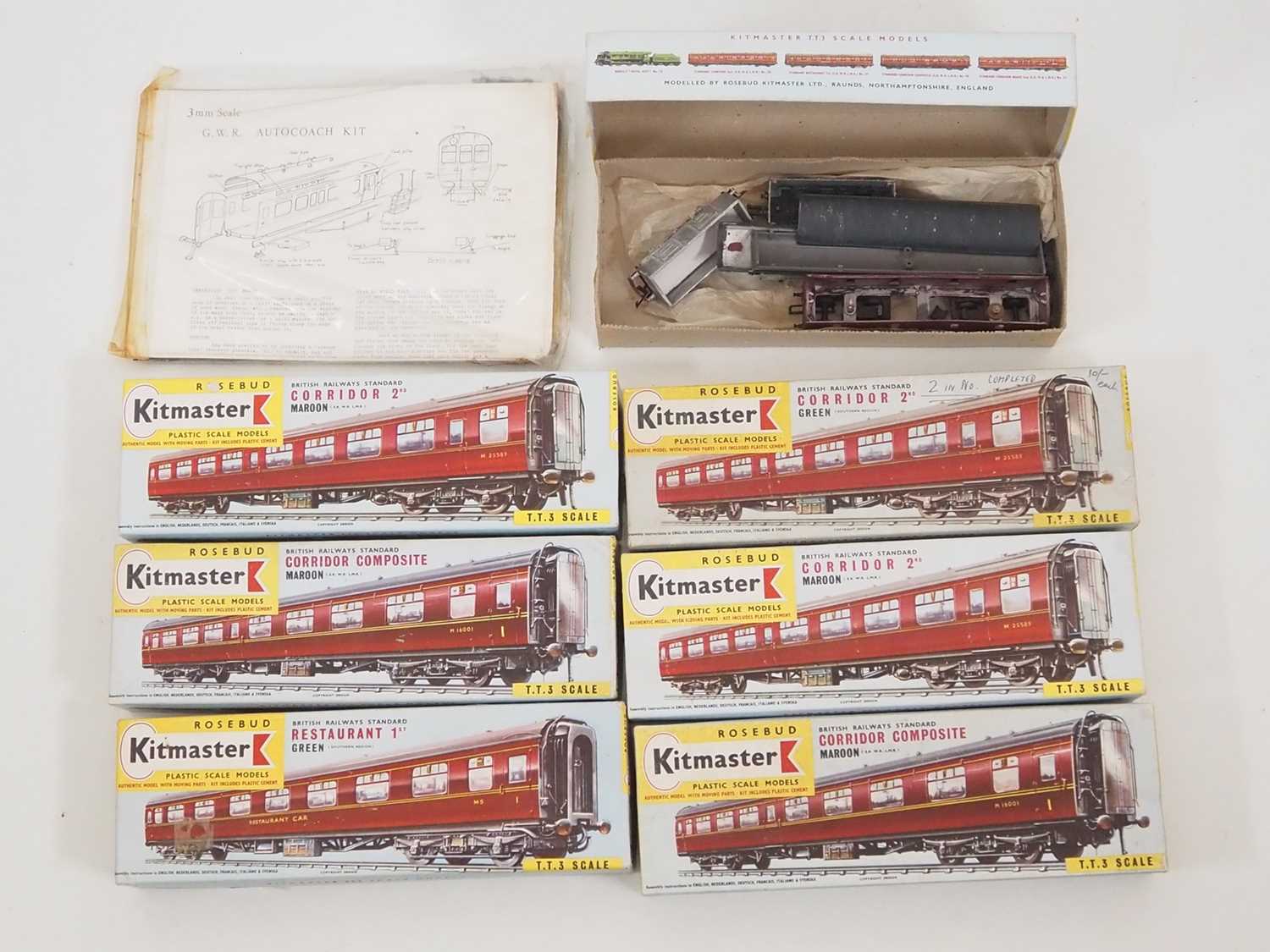 Lot 332 - A group of unbuilt TT scale KITMASTER coach