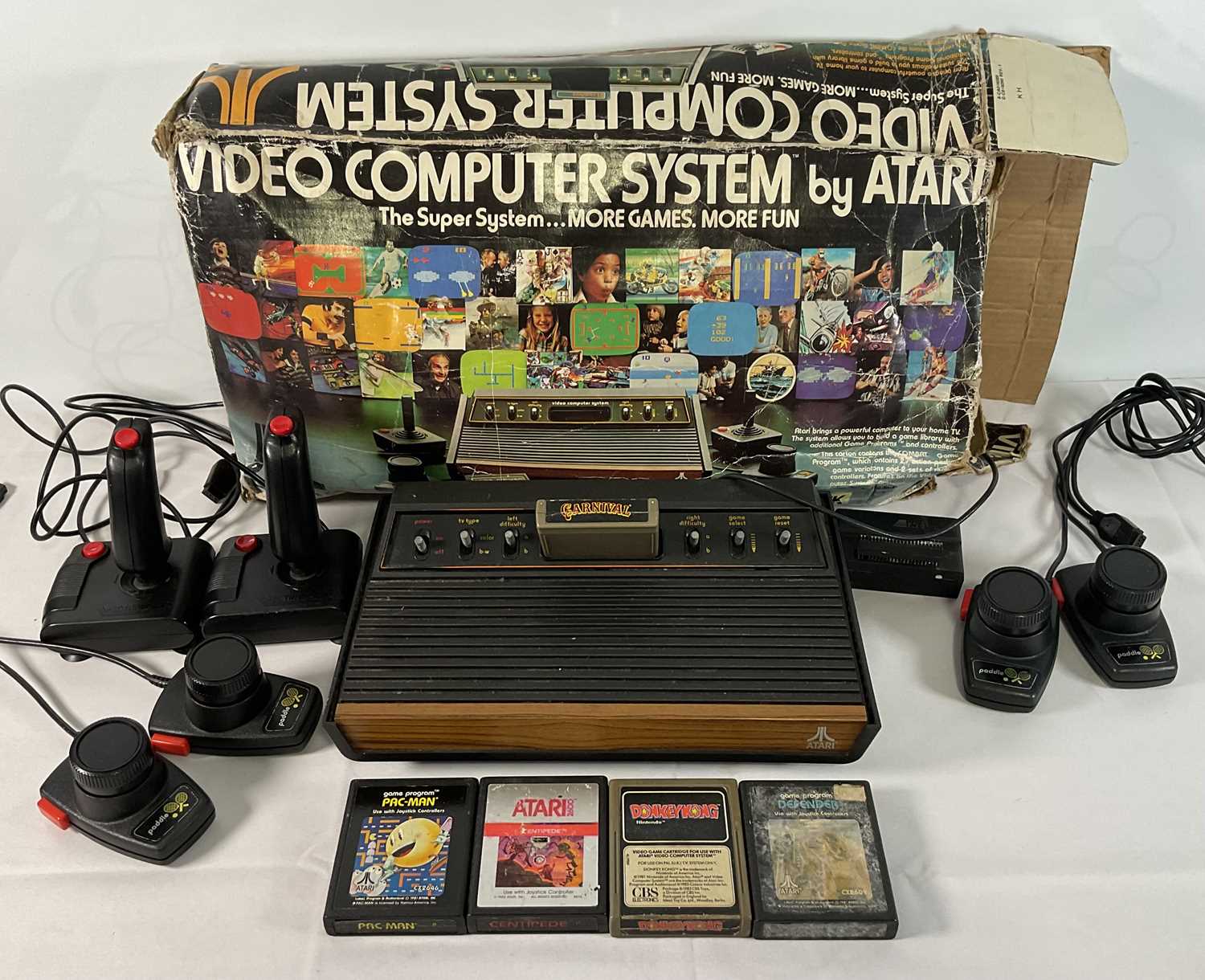 Lot 358 - RETRO GAMING - An Atari CX-2600 video