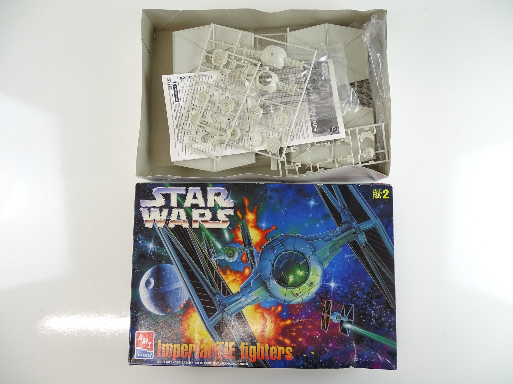 Lot 173 - A pair of STAR WARS plastic kits by MPC and