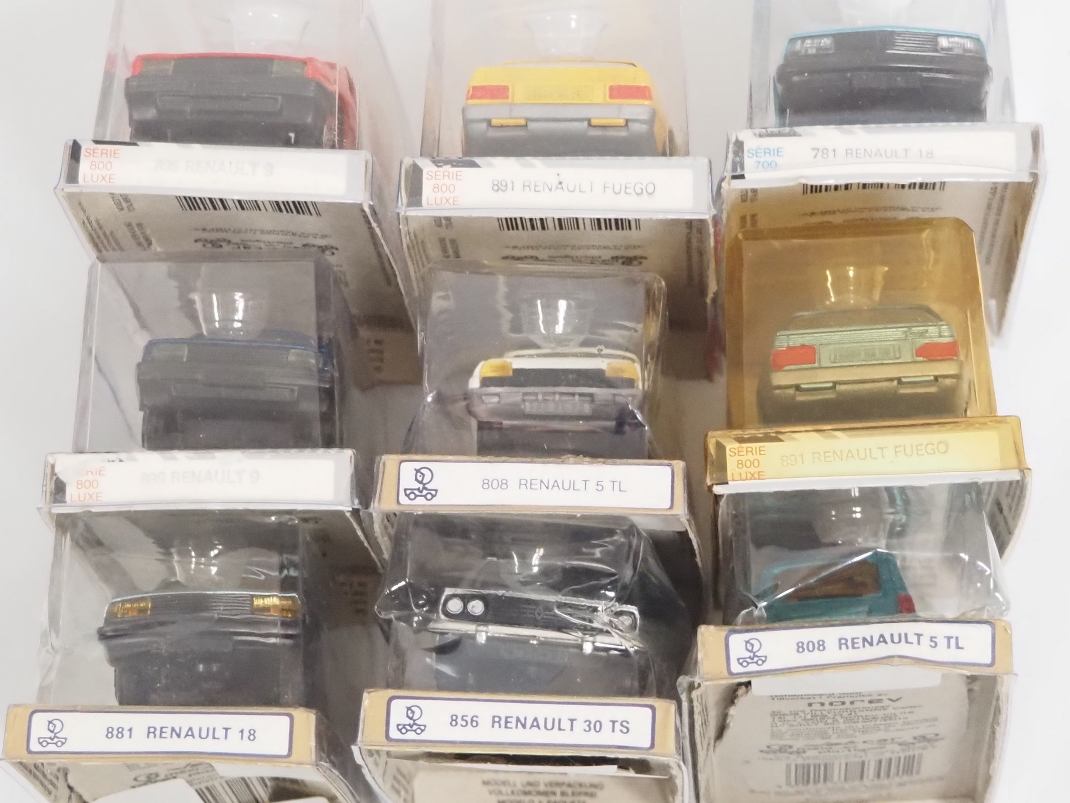 Lot 72 - A group of diecast cars together with some