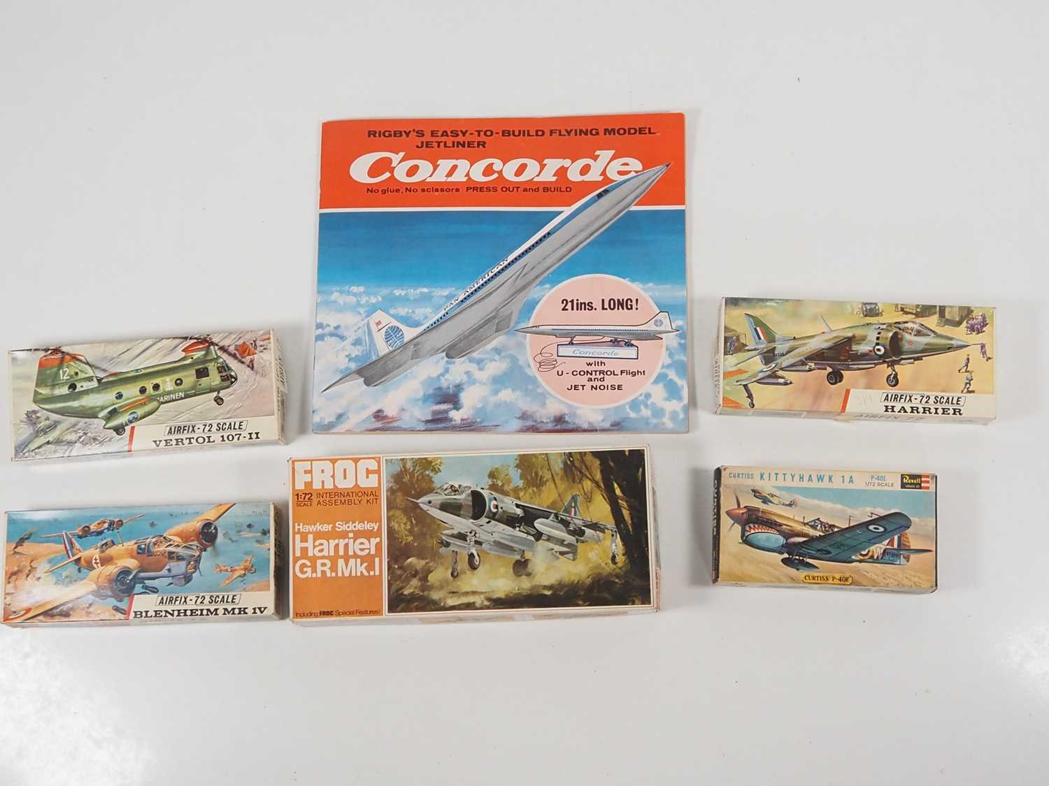 Lot 216 - A group of vintage unbuilt aircraft kits by
