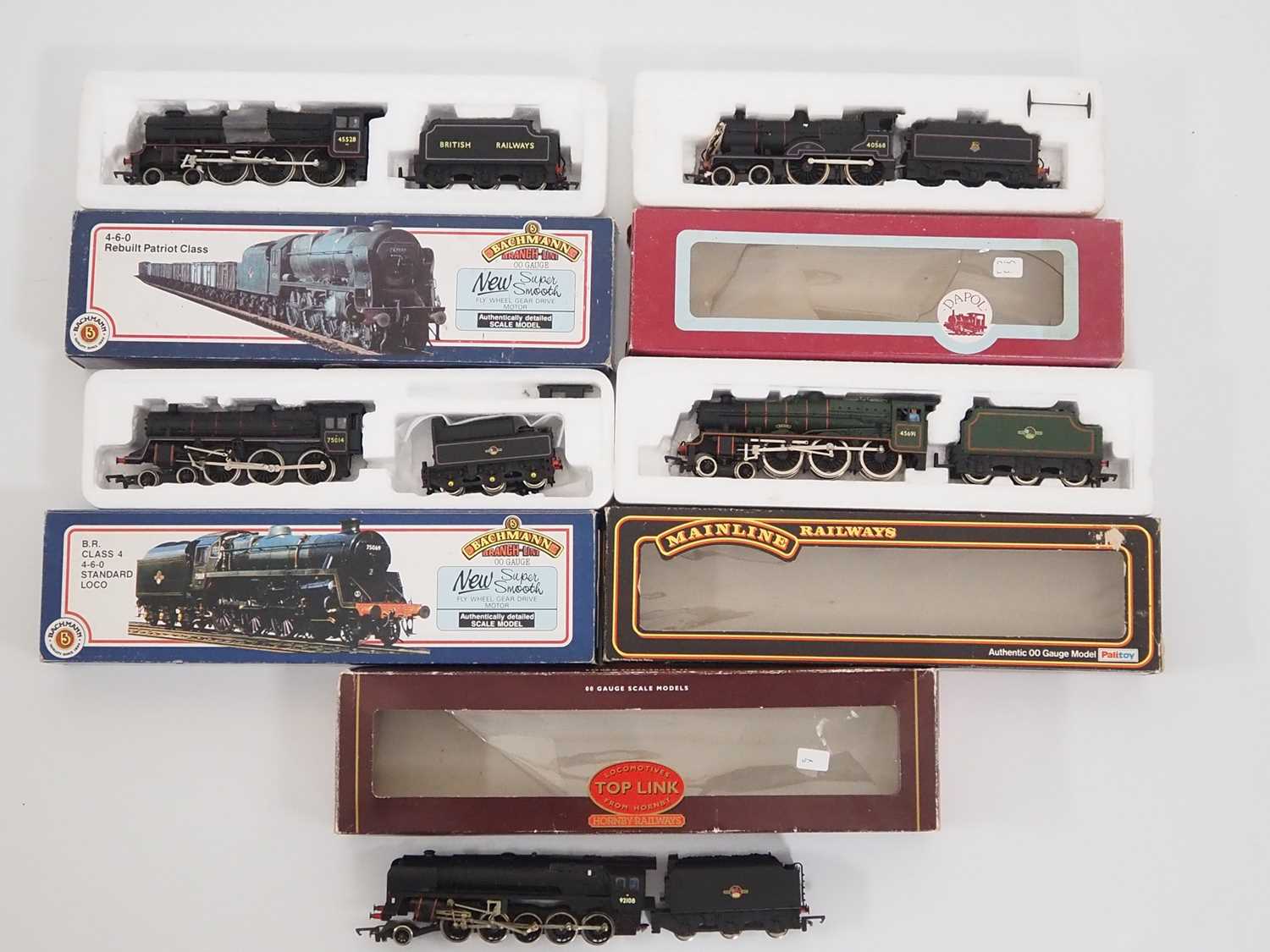 Lot 445 - A group of OO gauge steam locos by BACHMANN,