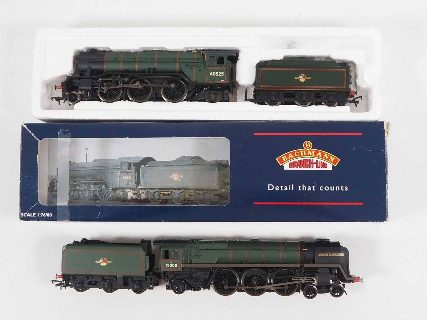 Lot 515 - A BACHMANN OO gauge boxed class V2 steam