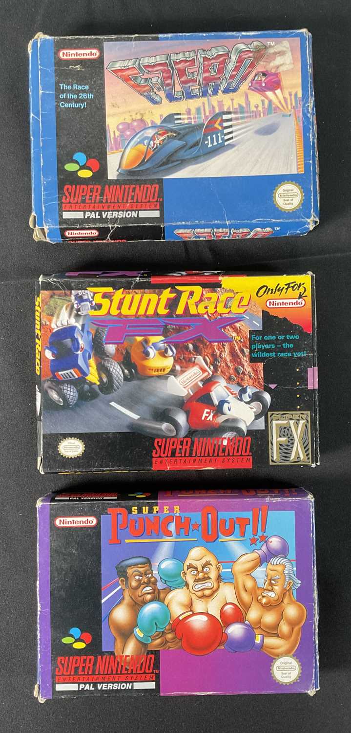Lot 590 - SUPER NINTENDO (SNES) - A group of three