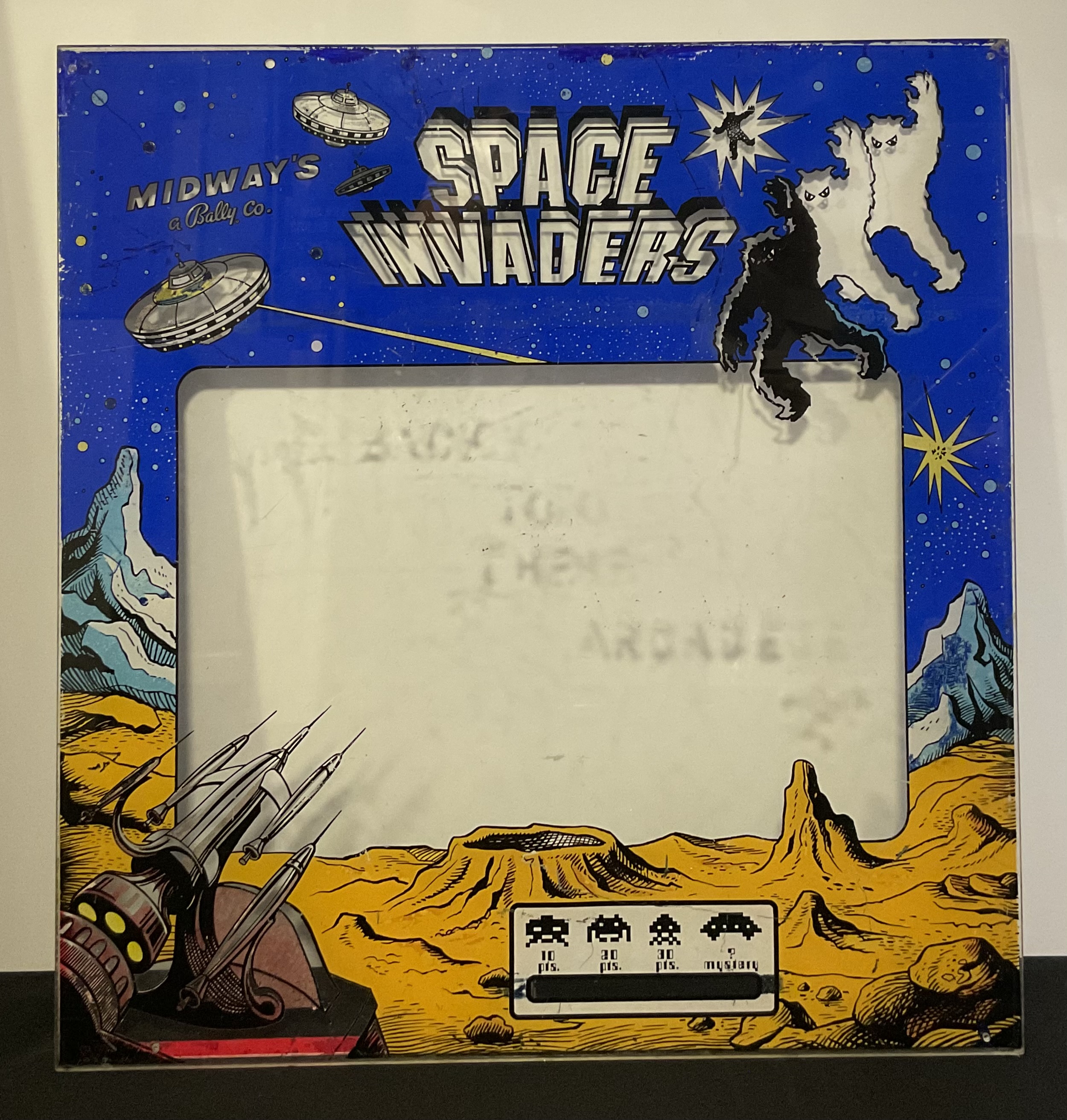 Lot 375 - A SPACE INVADERS arcade game plastic screen