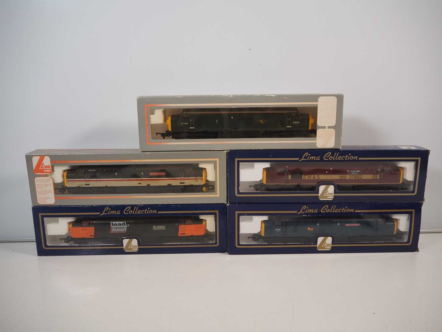 Lot 423 - A group of LIMA OO gauge class 37 diesel