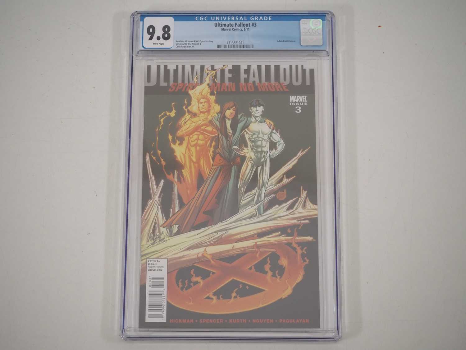 Lot 76 - ULTIMATE FALLOUT #3 (2011 - MARVEL) - GRADED