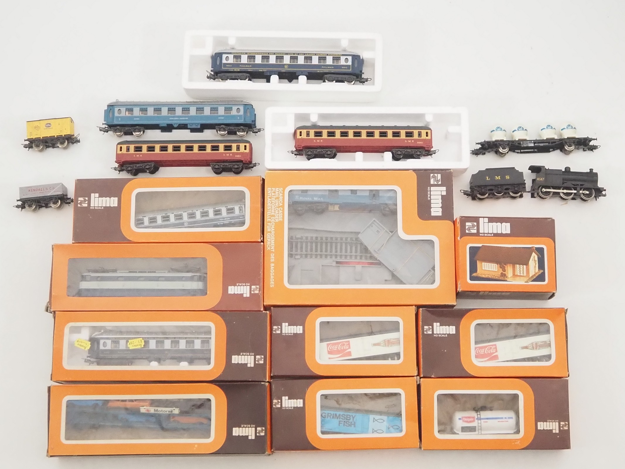 Lot 309 - A group of LIMA HO gauge British and