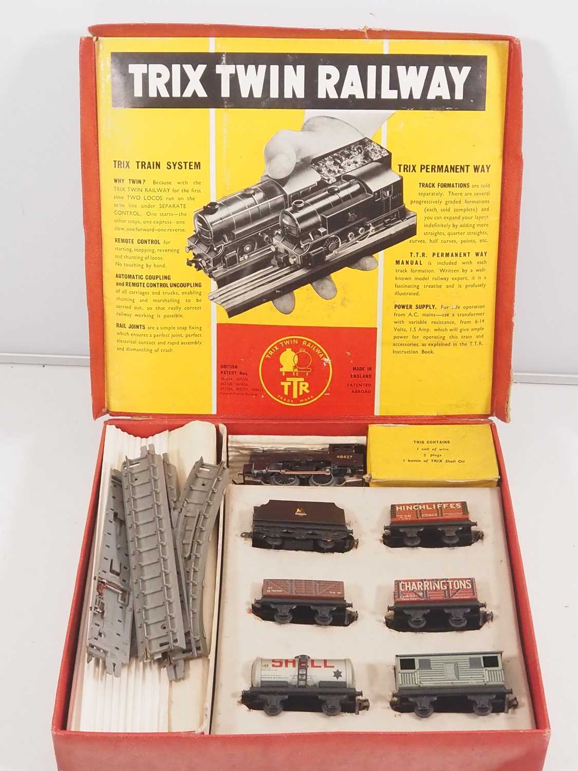 Lot 369 - A TRIX TWIN OO/HO gauge BR Goods train set
