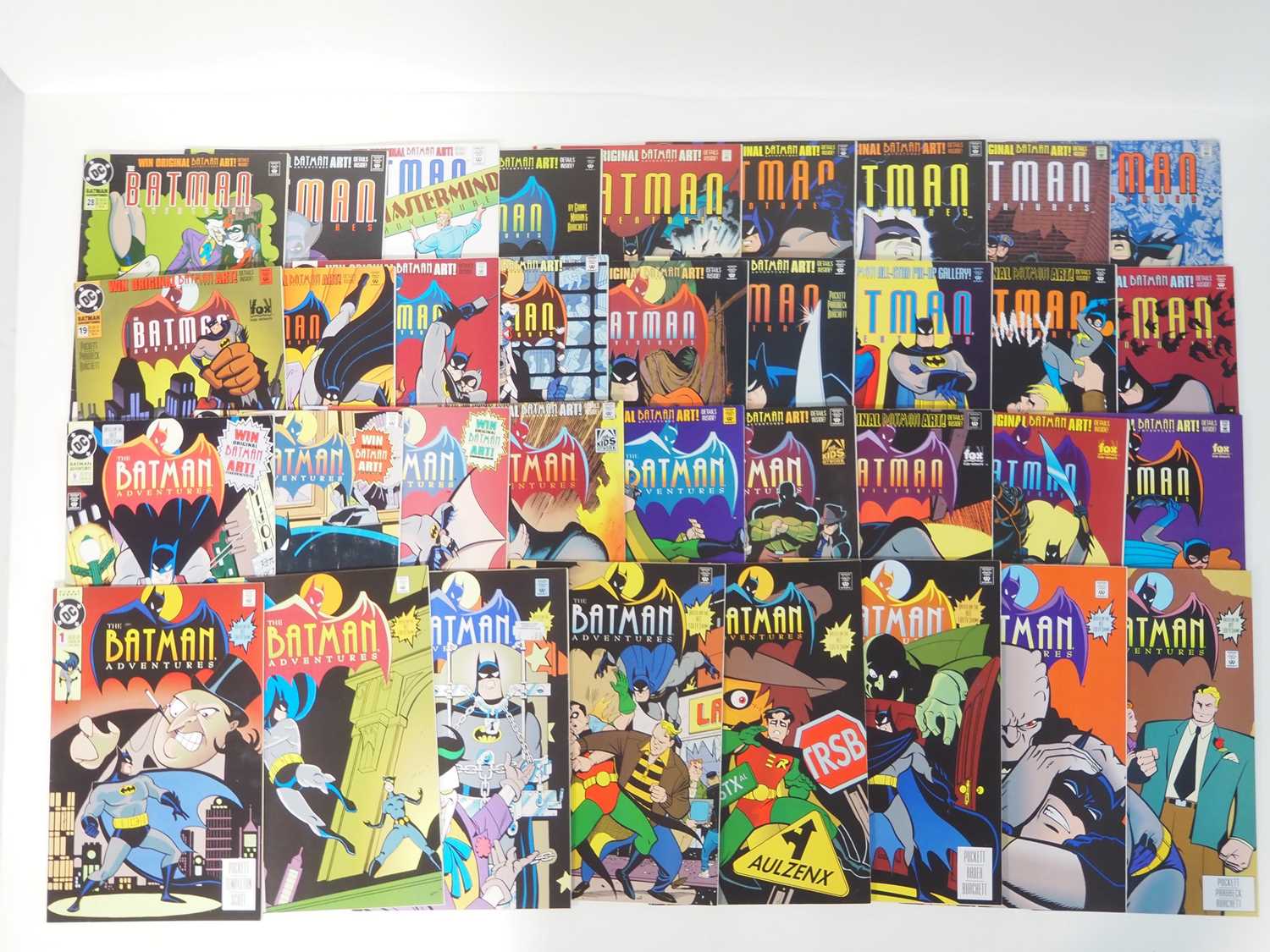 Lot 359 - BATMAN ADVENTURES #1 to 11, 13 to 36 (35 in