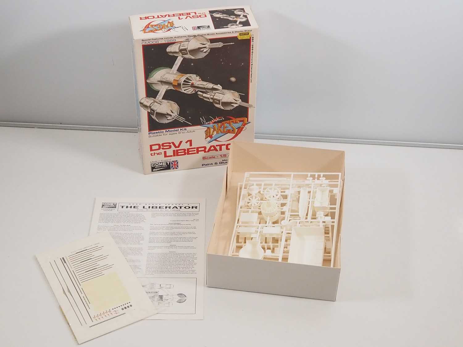 Lot 351 - A scarce COMET MINIATURES unbuilt plastic