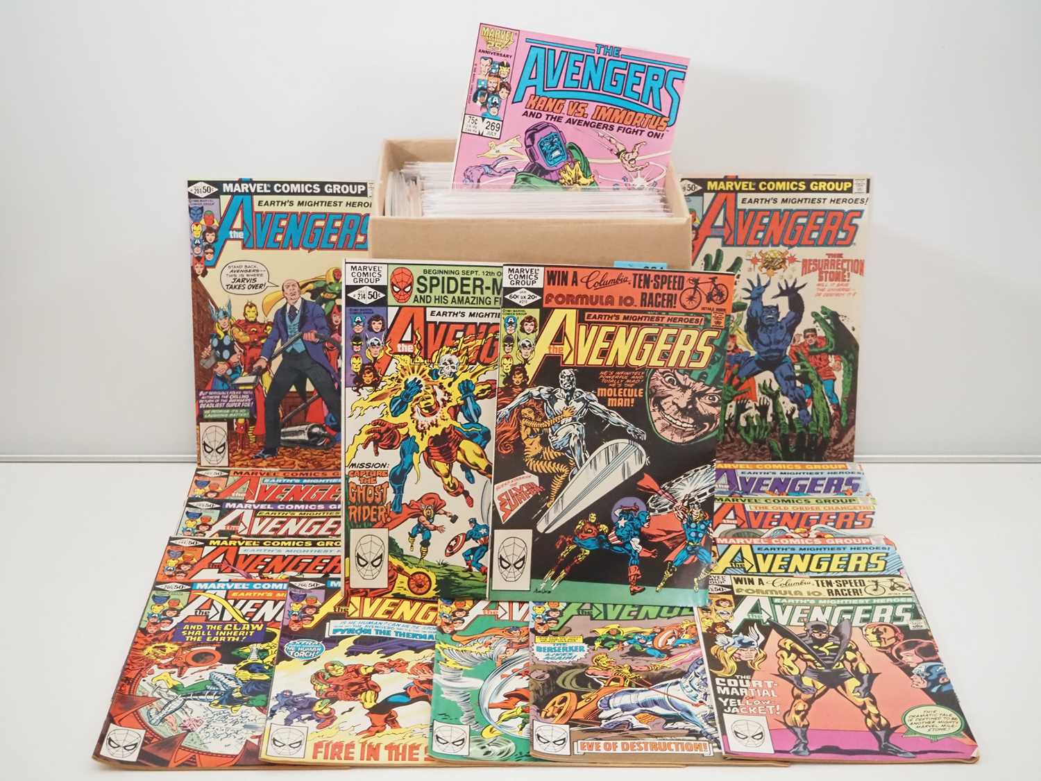 Lot 281 - AVENGERS #201 to 300 + ANNUALS #11 to 18