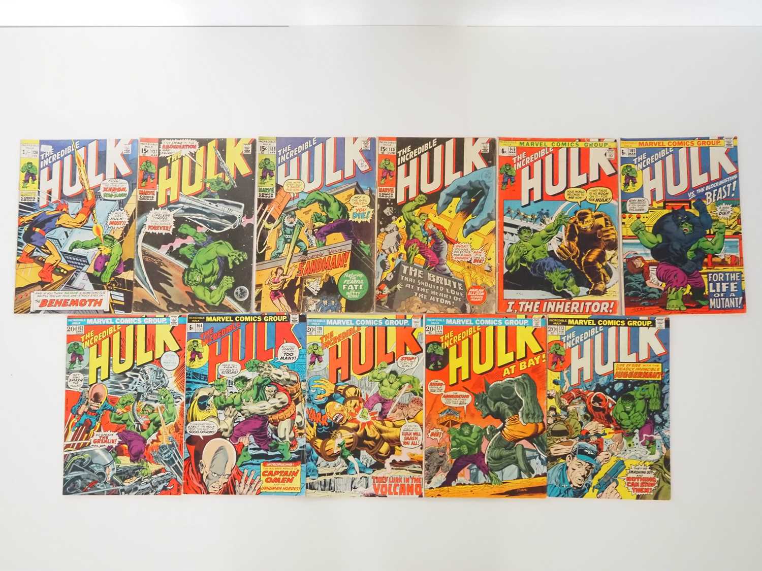 Lot 298 - INCREDIBLE HULK #136, 137, 138, 140, 149,