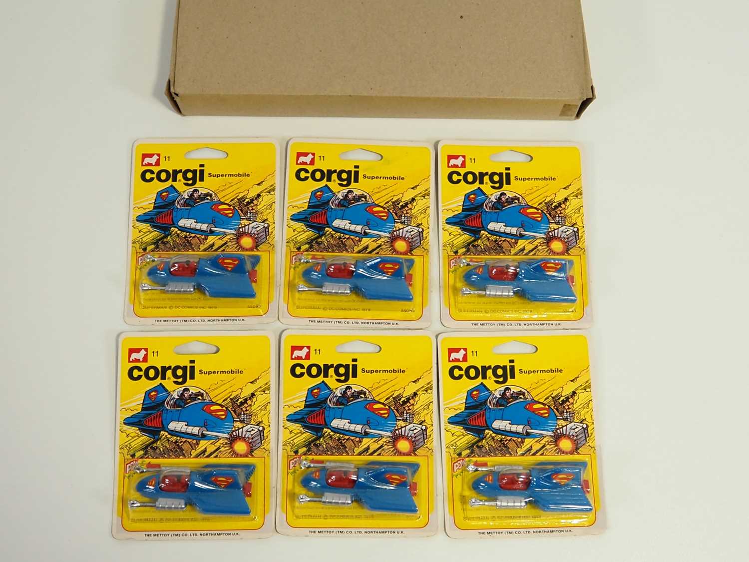 Lot 393 - A CORGI JUNIORS E11 complete trade pack