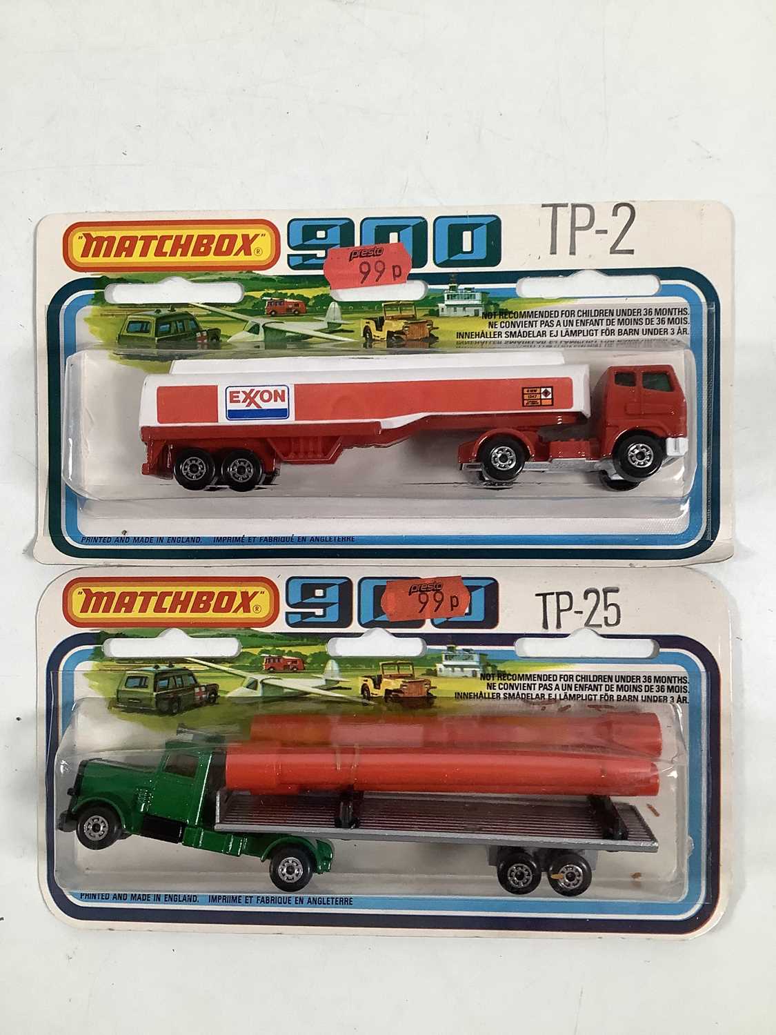 Lot 66 - MATCHBOX '900' series articulated lorry packs