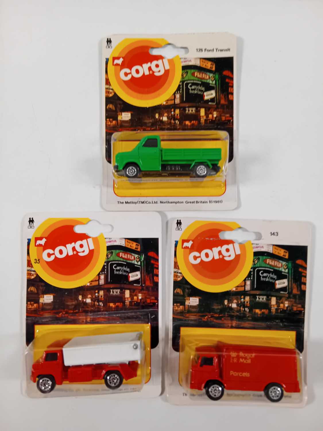 Lot 188 - Early 1980's CORGI Juniors on 'Piccadilly