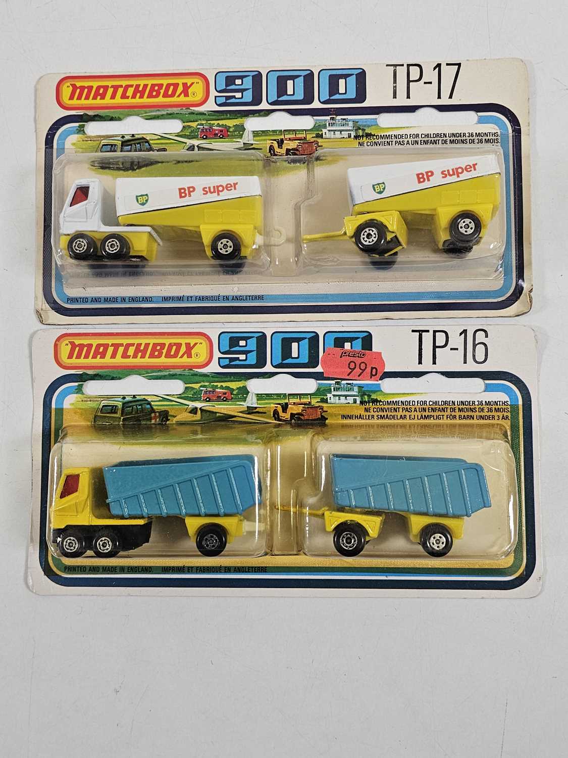 Lot 275 - MATCHBOX '900' series twin packs (2) - All
