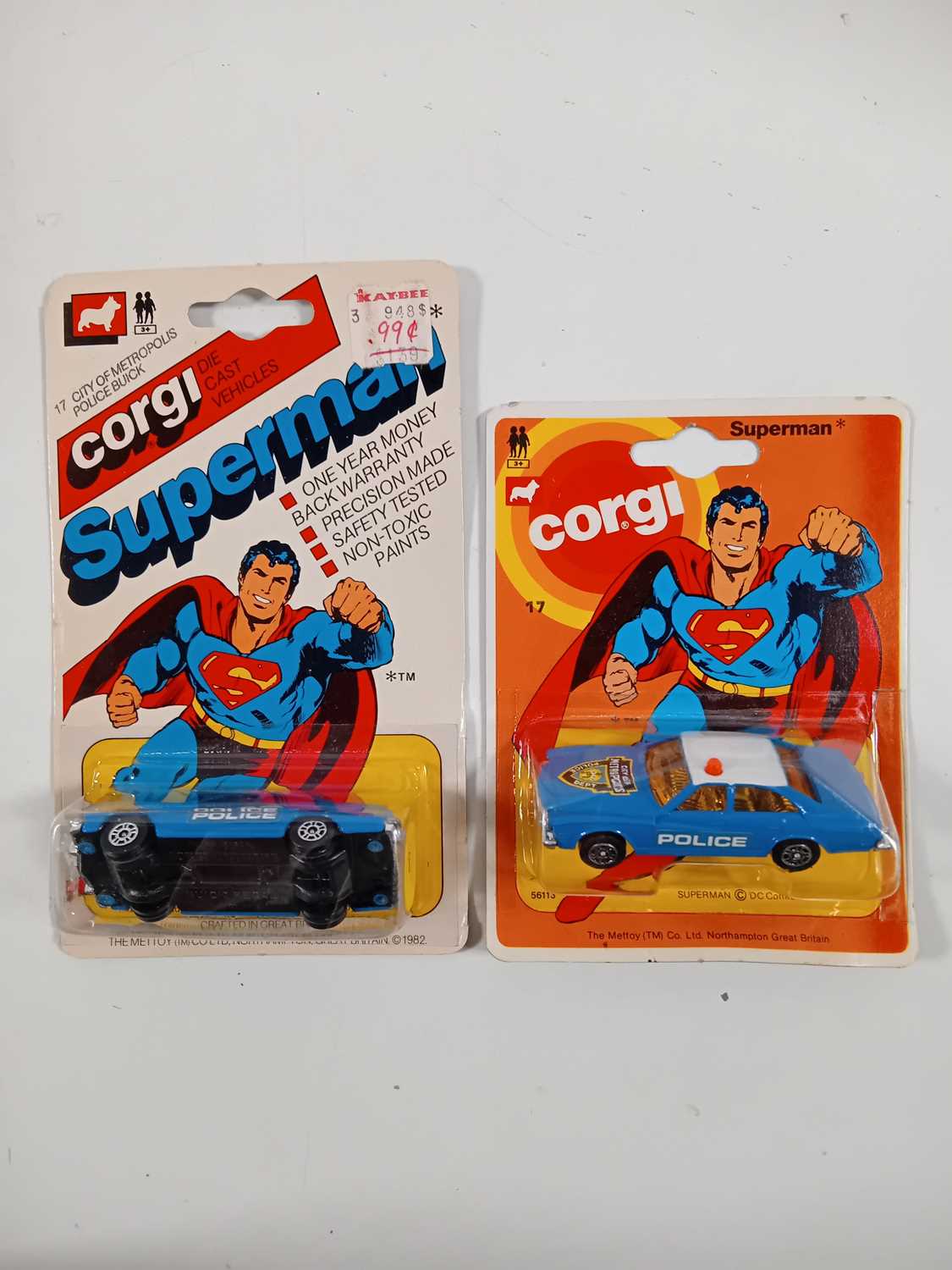 Lot 541 - A pair of CORGI Juniors #17 'Superman'