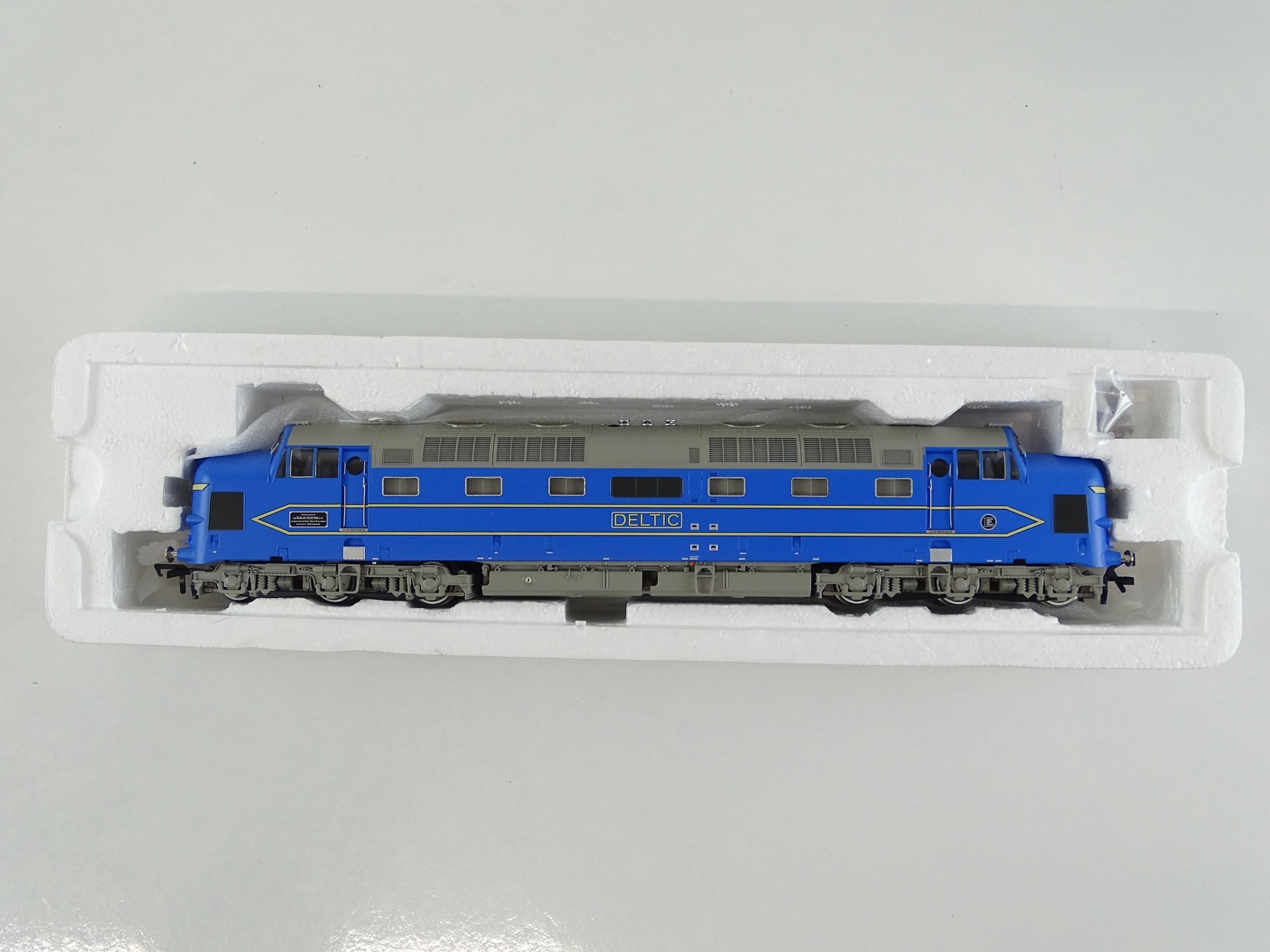 Lot 297 - A BACHMANN 32-520 prototype diesel