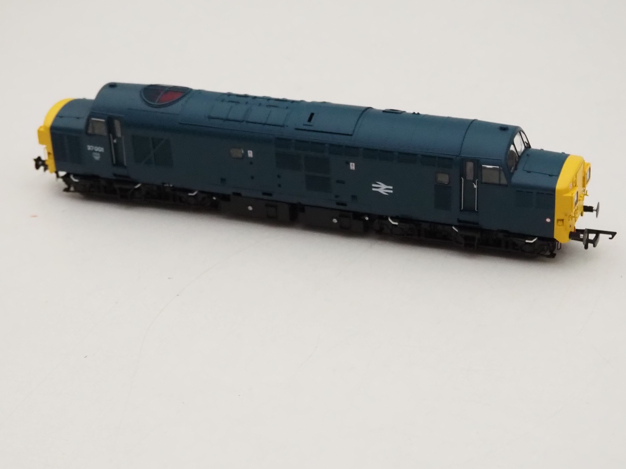 Lot 50 - An ACCURASCALE OO gauge class 37 diesel